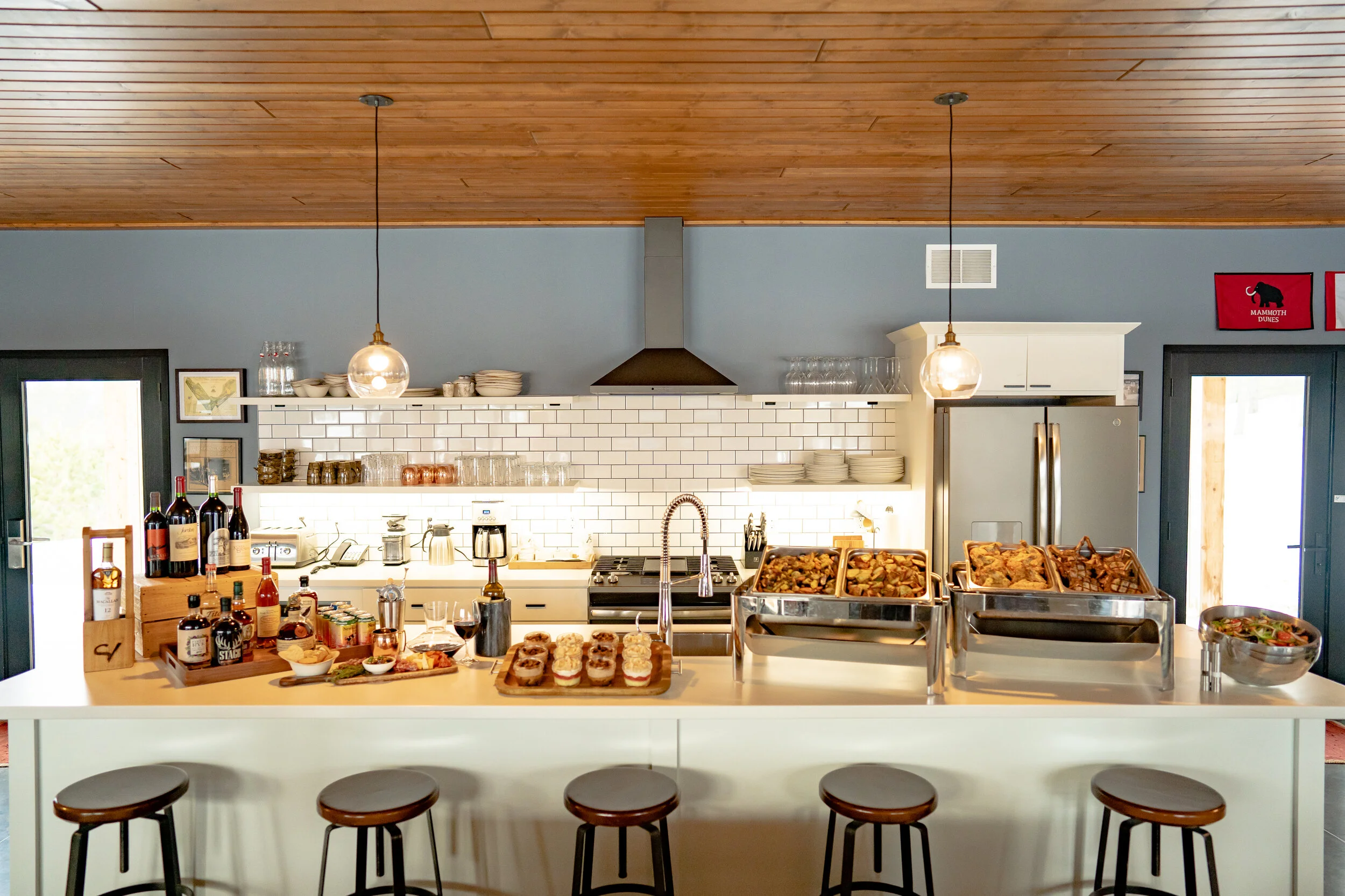 Cottage Dining — Sand Valley