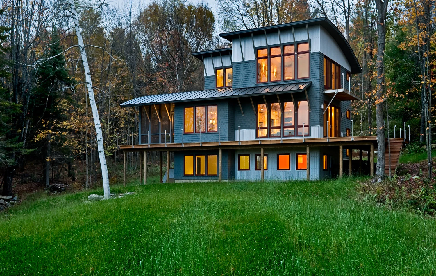 Contemporary Weekend House — Smith & Vansant Architects