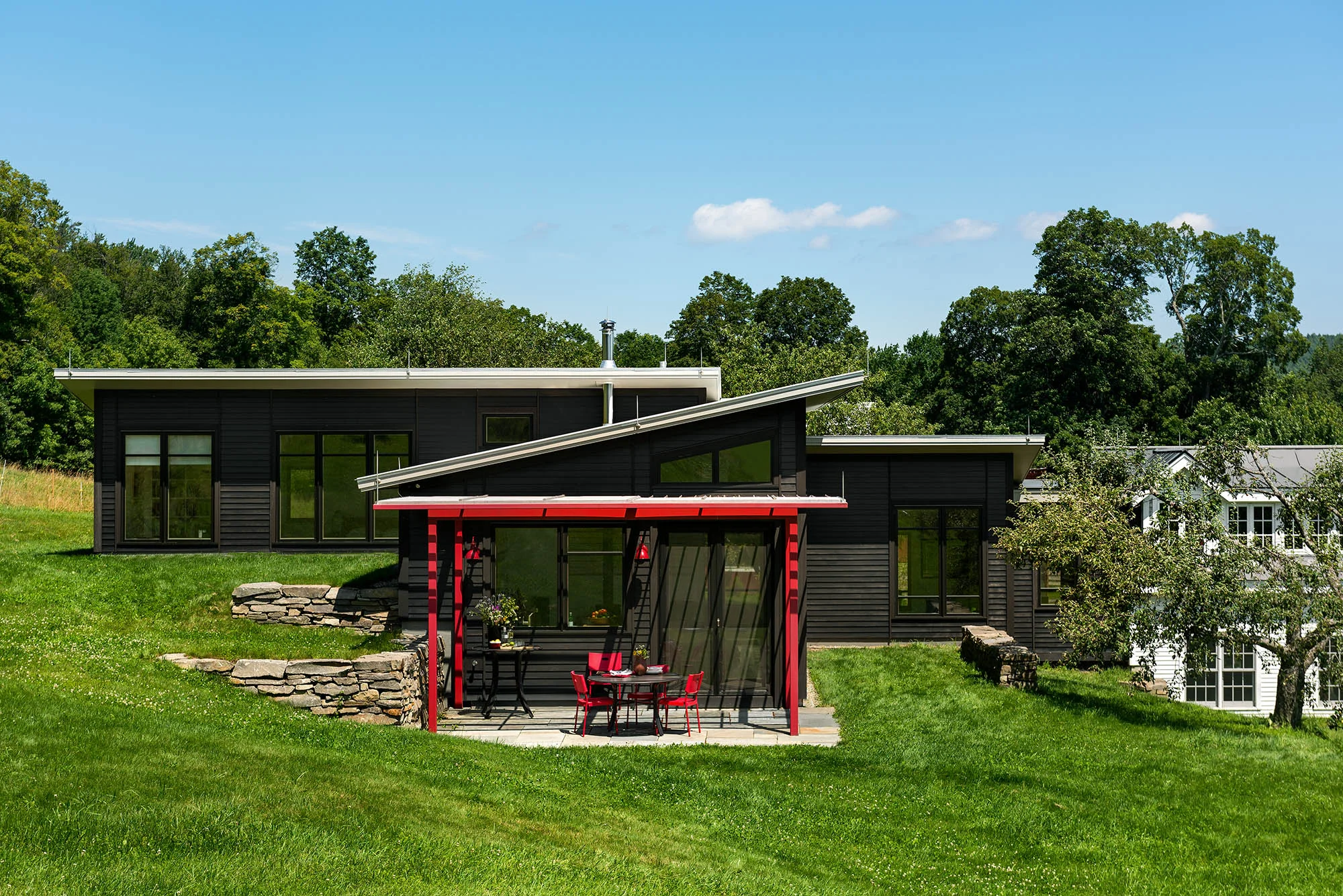 Back House in Black — Smith & Vansant Architects