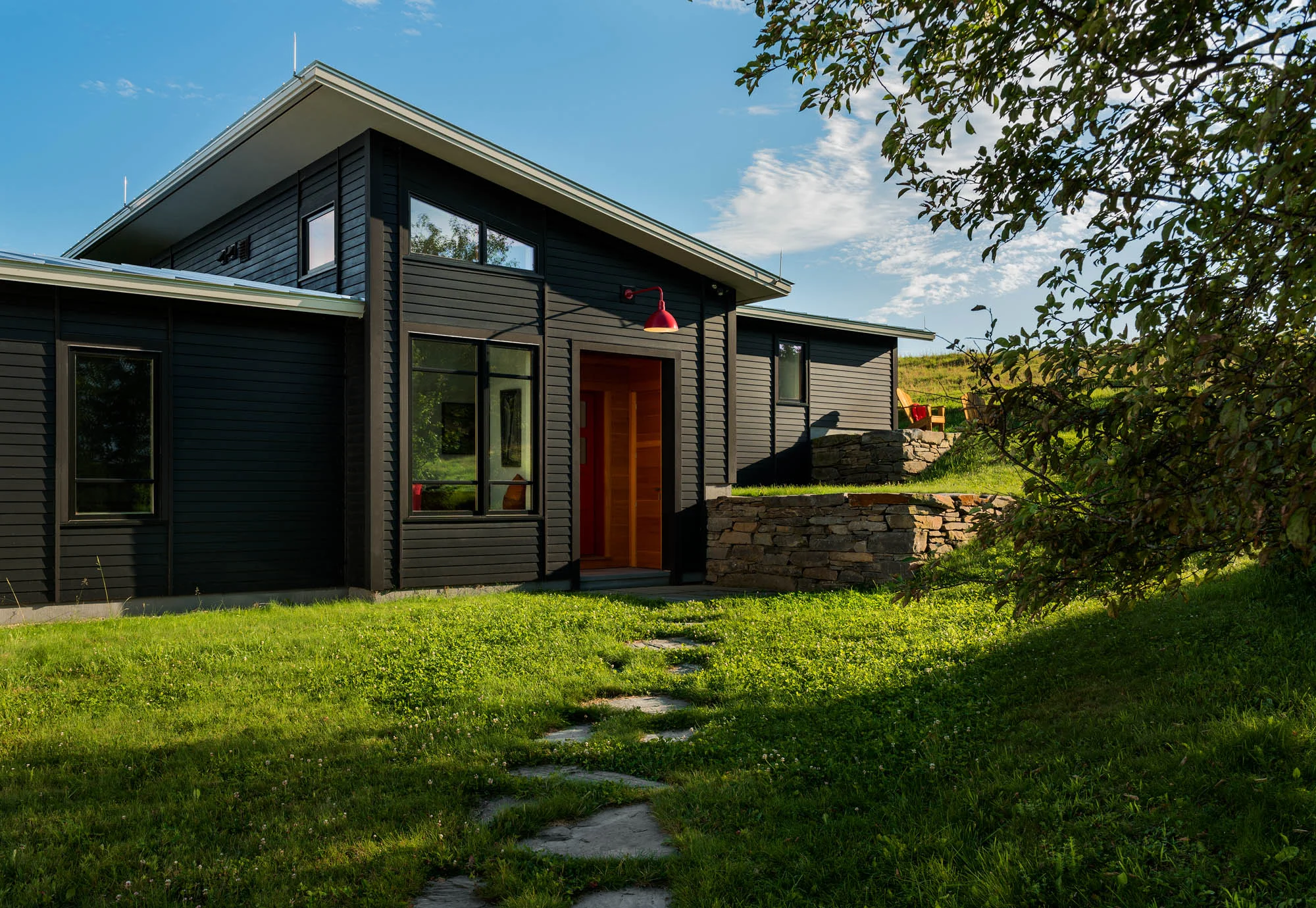 Back House in Black — Smith & Vansant Architects