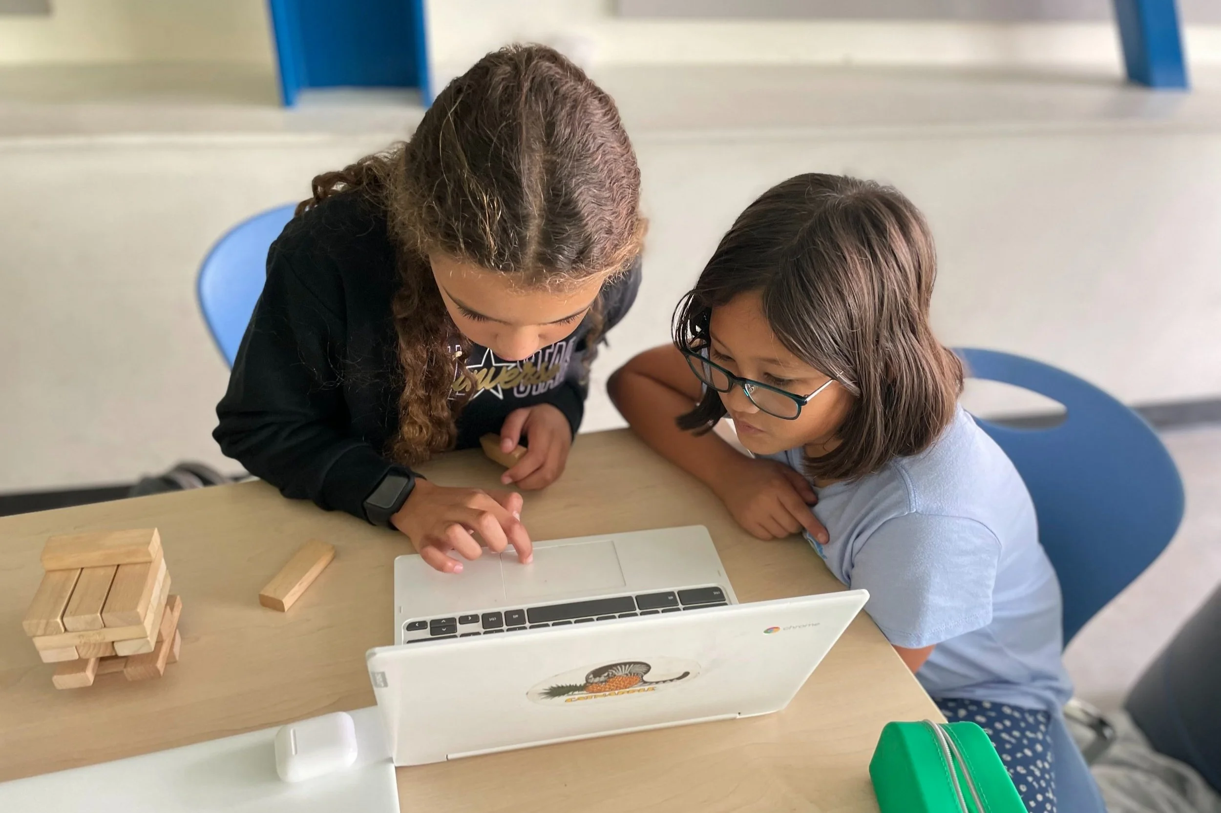 Presidio Knolls School