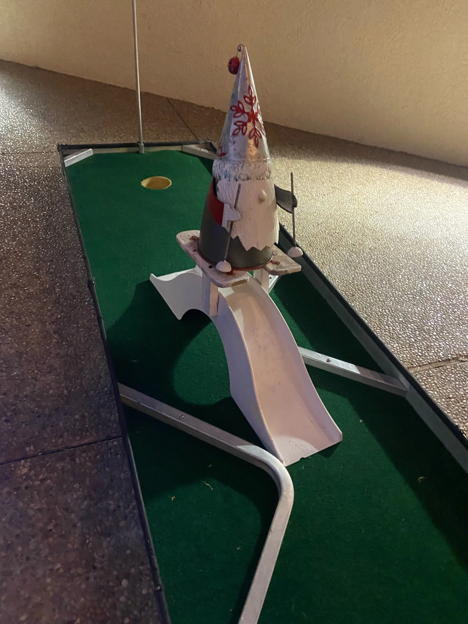 LA Pop Up Mini Golf