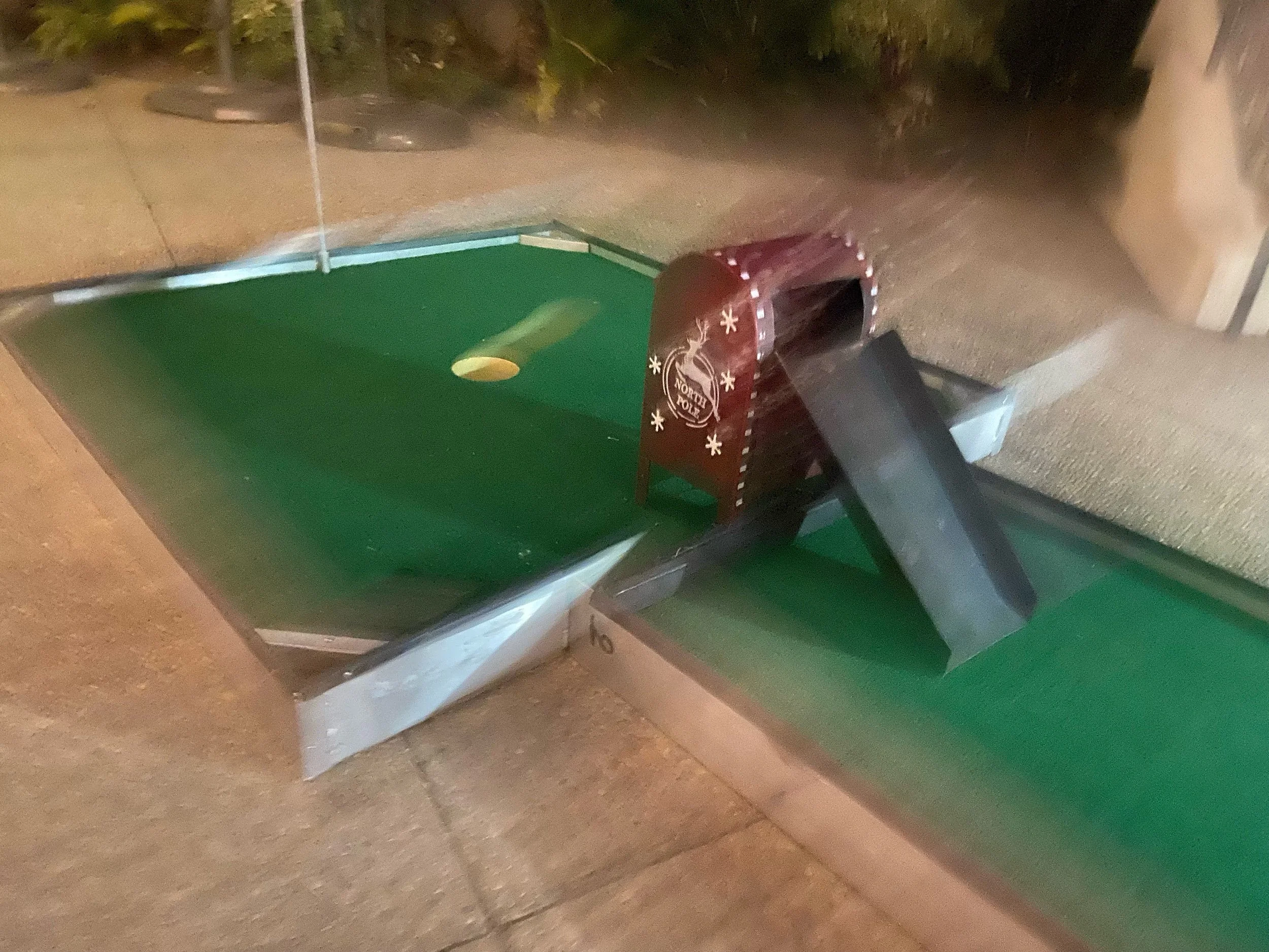 LA Pop Up Mini Golf