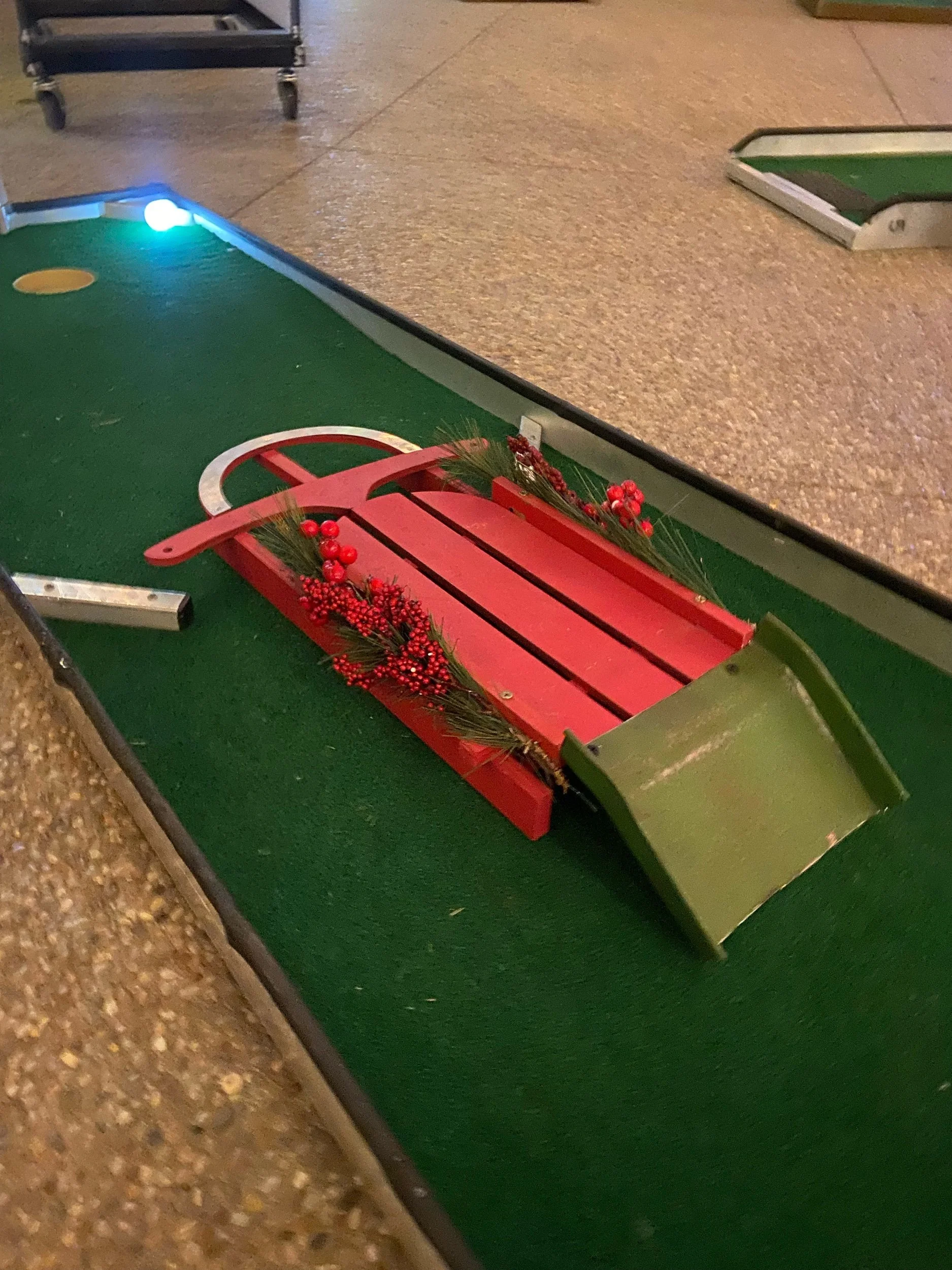 Holiday Courses — LA Pop Up Mini Golf