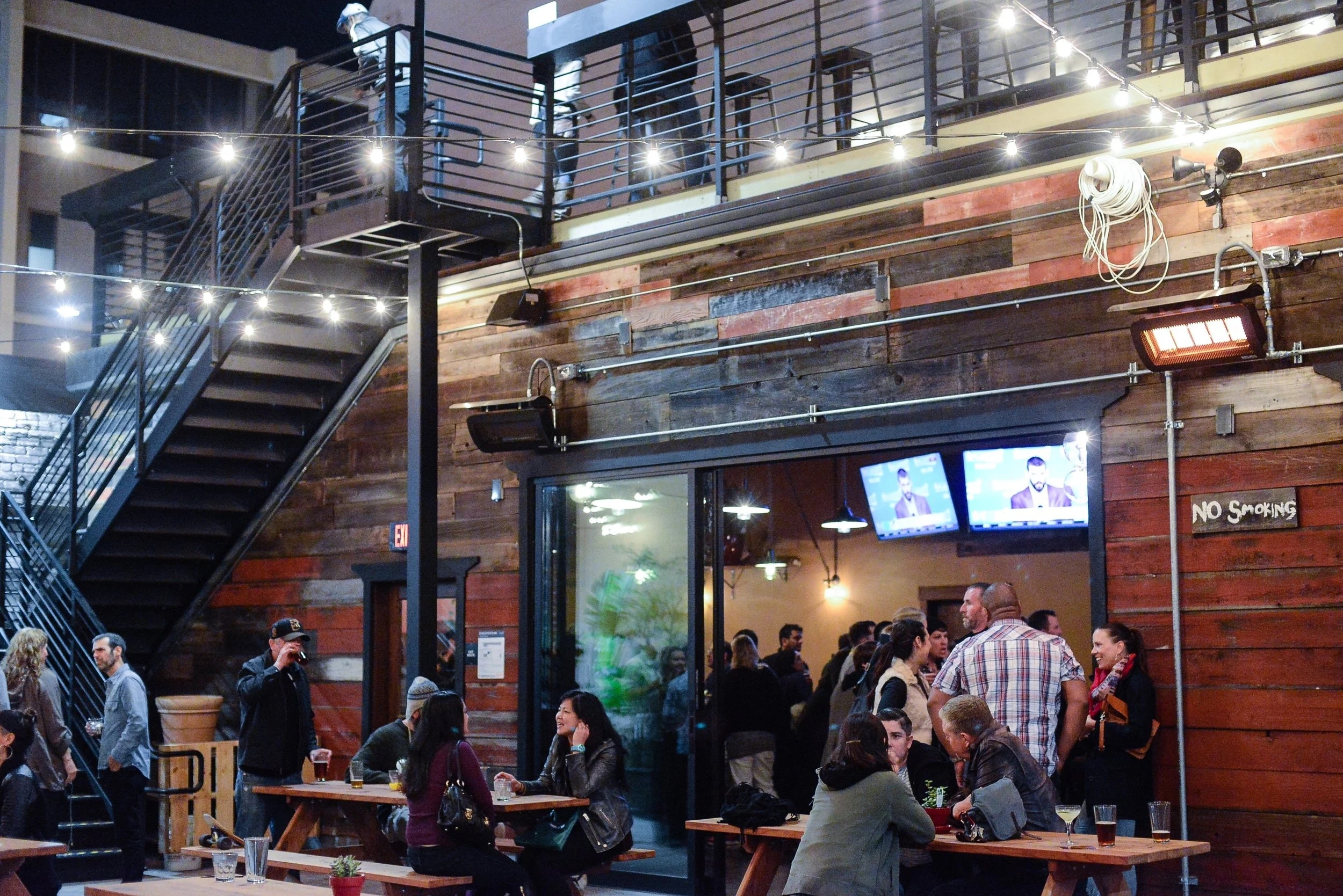 Mad Oak Bar 'n' Yard