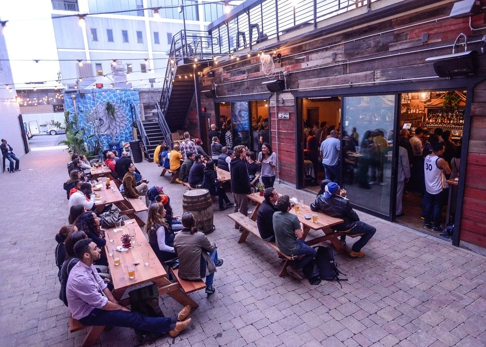 Mad Oak Bar 'n' Yard