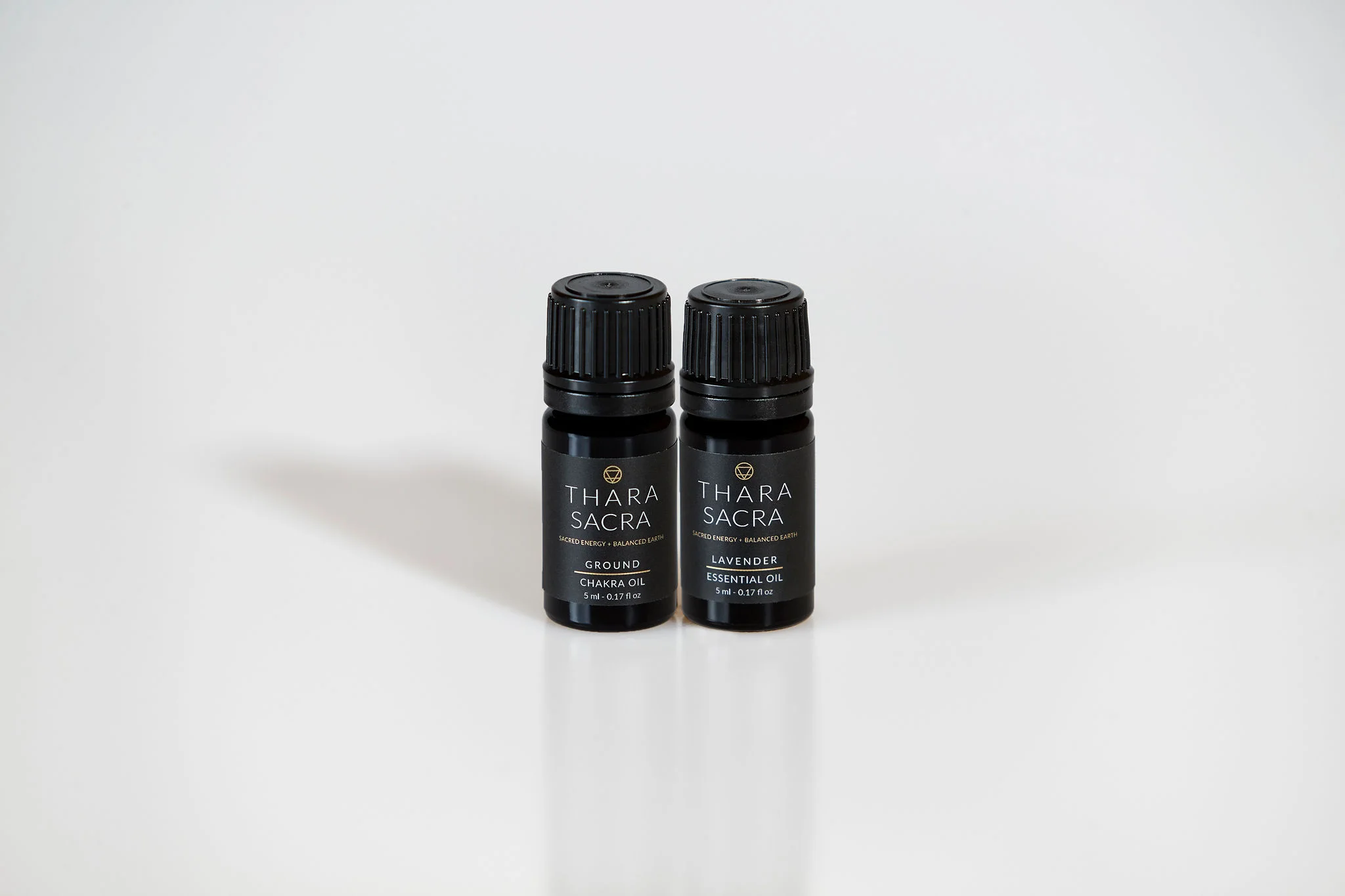 THARA SACRA — 7 Chakra Oil Set