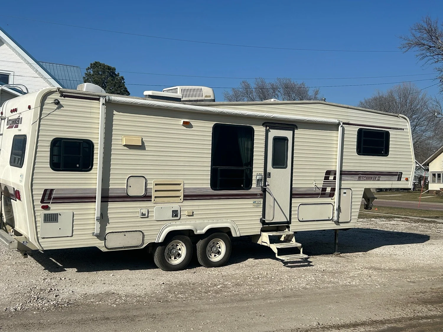 Live Auctions — MACI