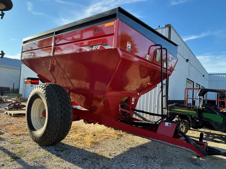 Live Auctions — MACI