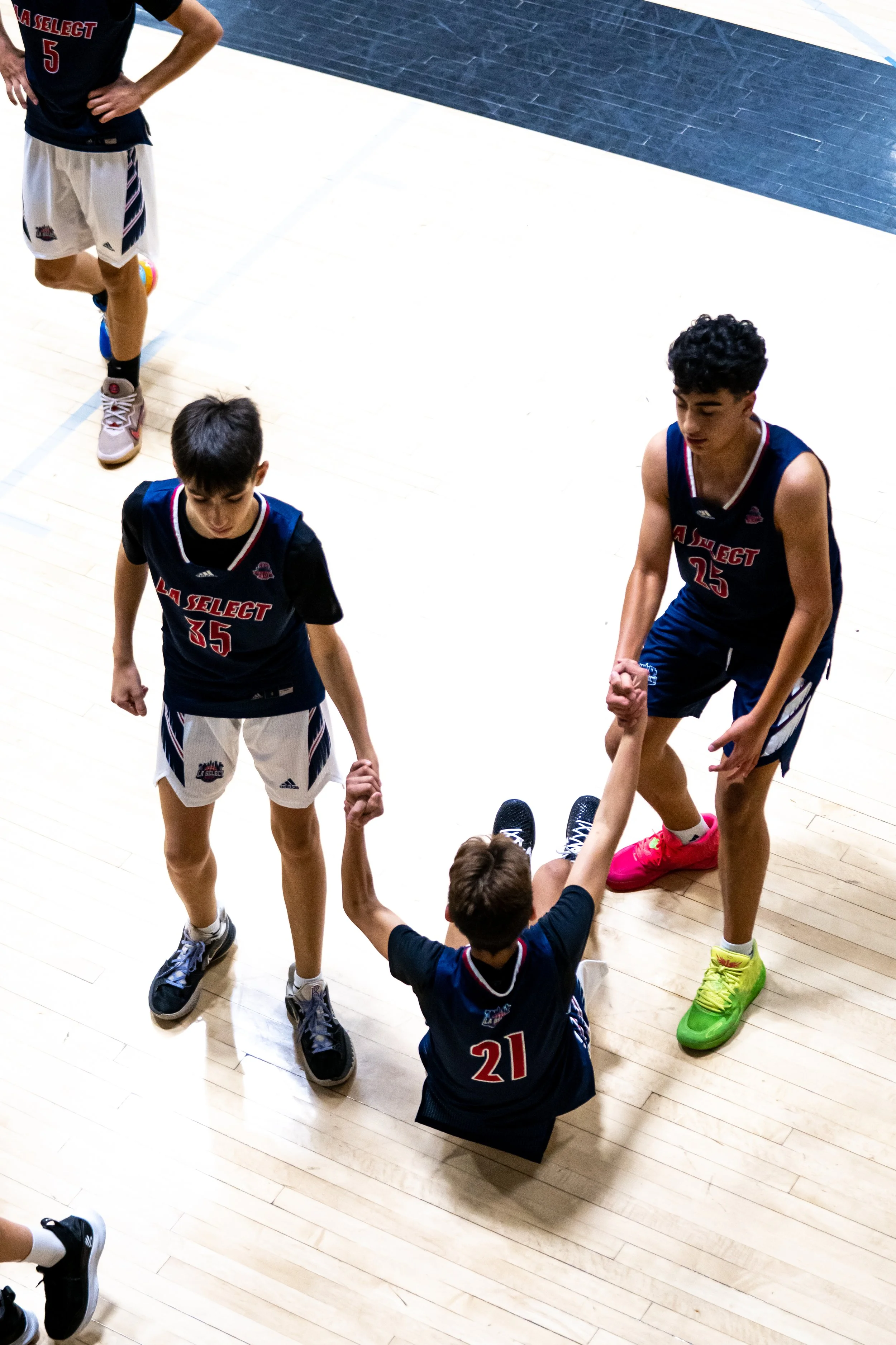 LA Select Basketball