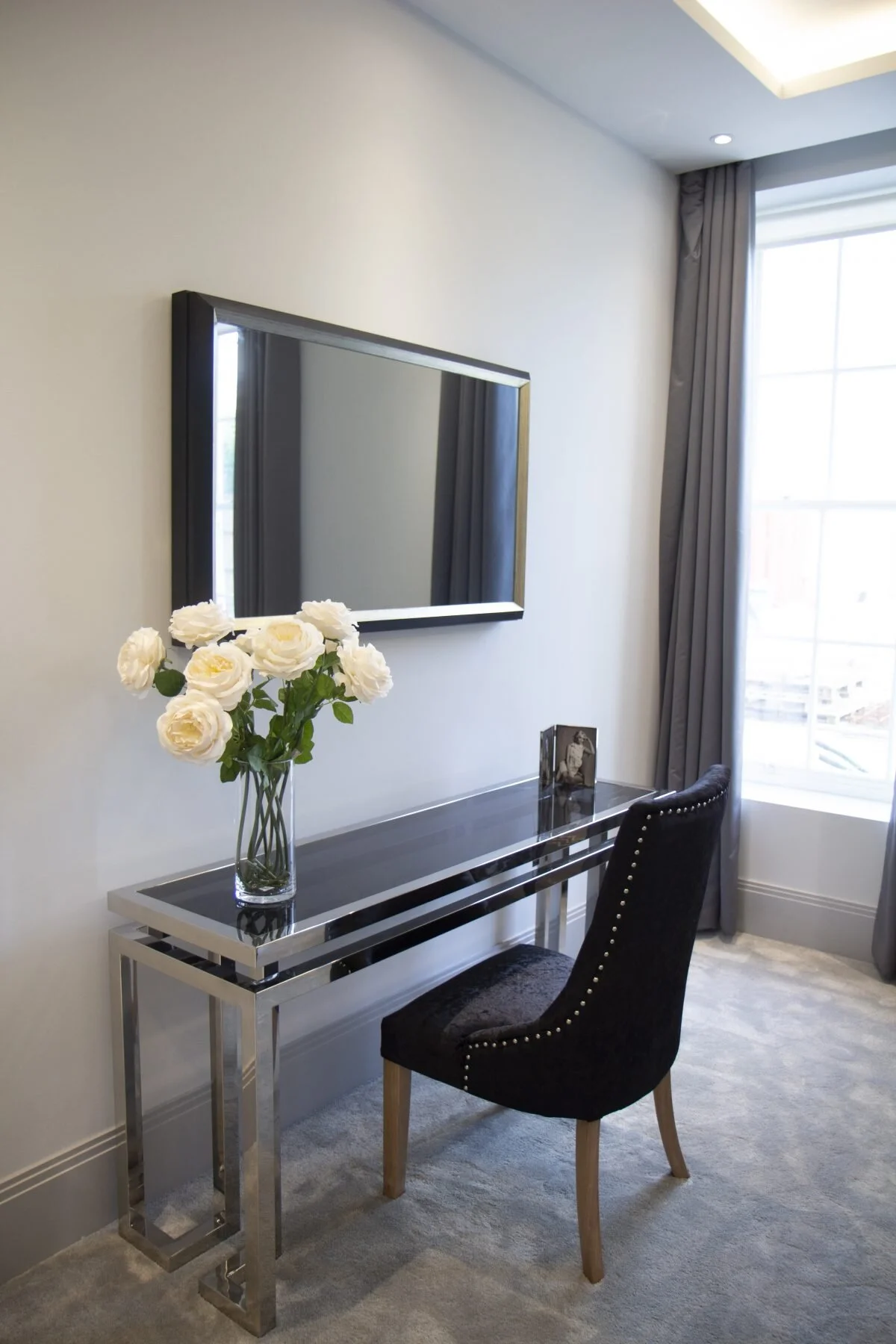 CONTEMPORARY BLACK INSTALLED IMAGES — Xander Prestige