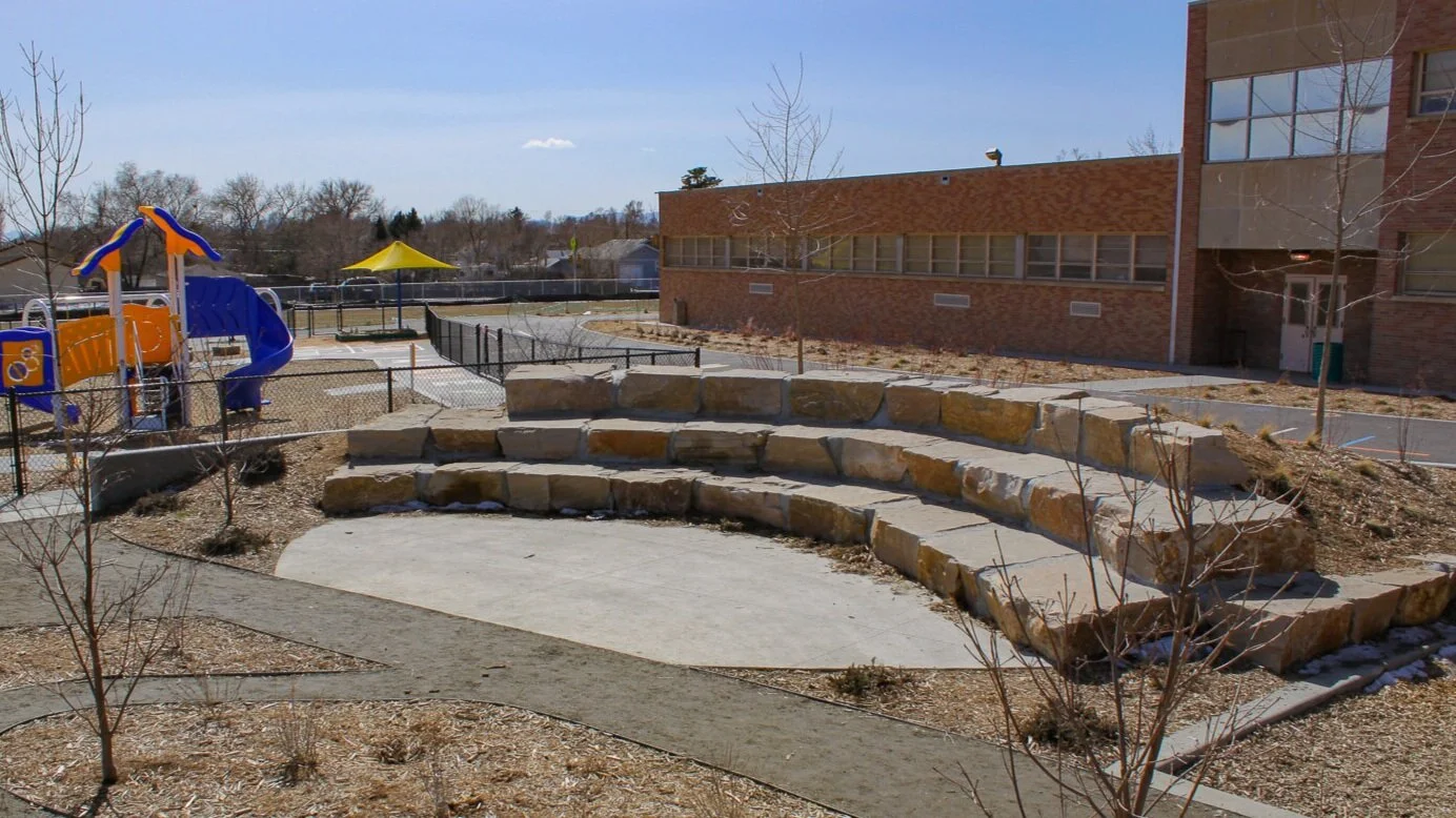 Seating and Work Surfaces for Outdoor Learning — National COVID-19 ...