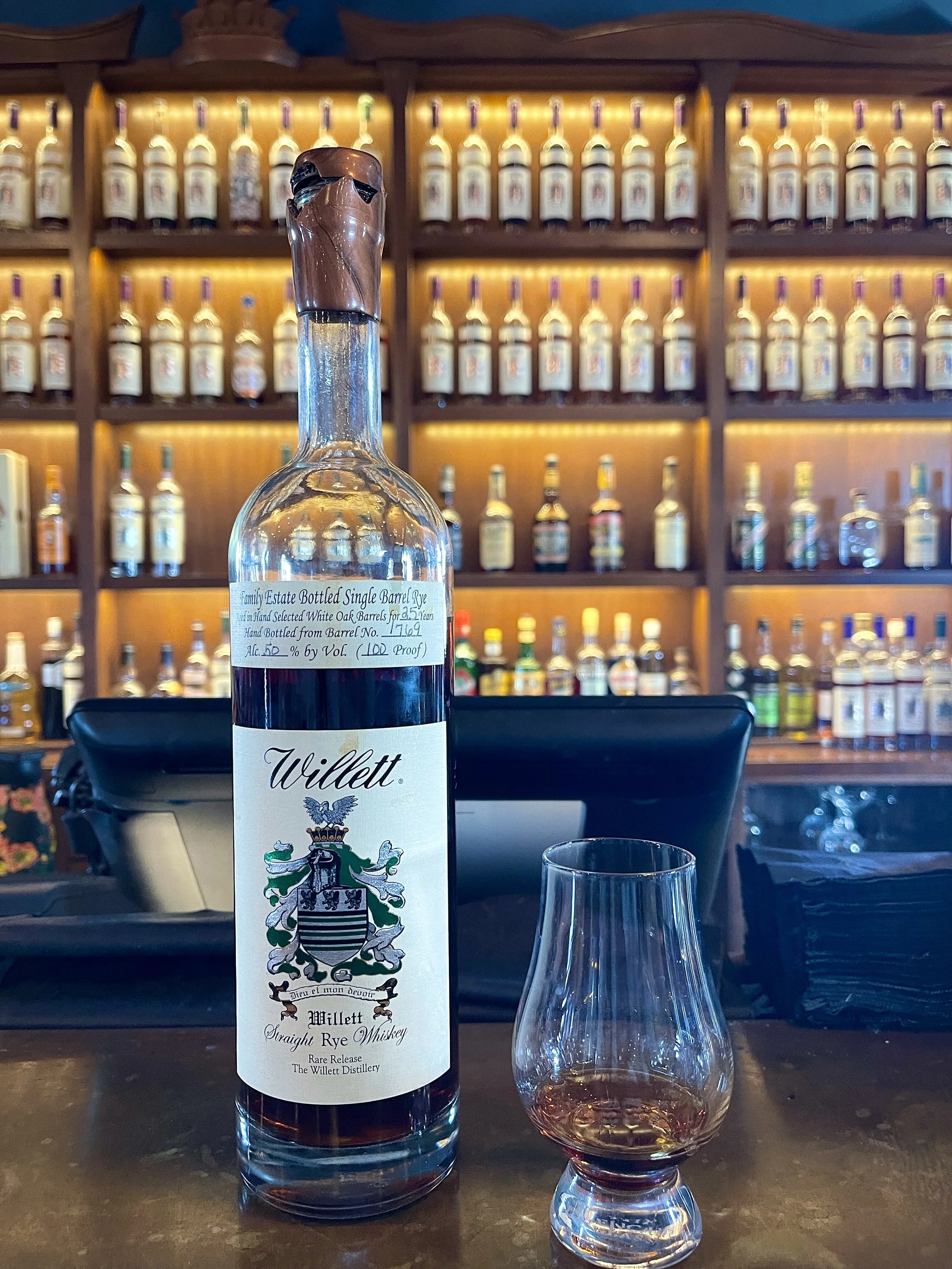 Best Kept Secret Of Bardstown | The Bar At Willett — Blonde Voyage ...