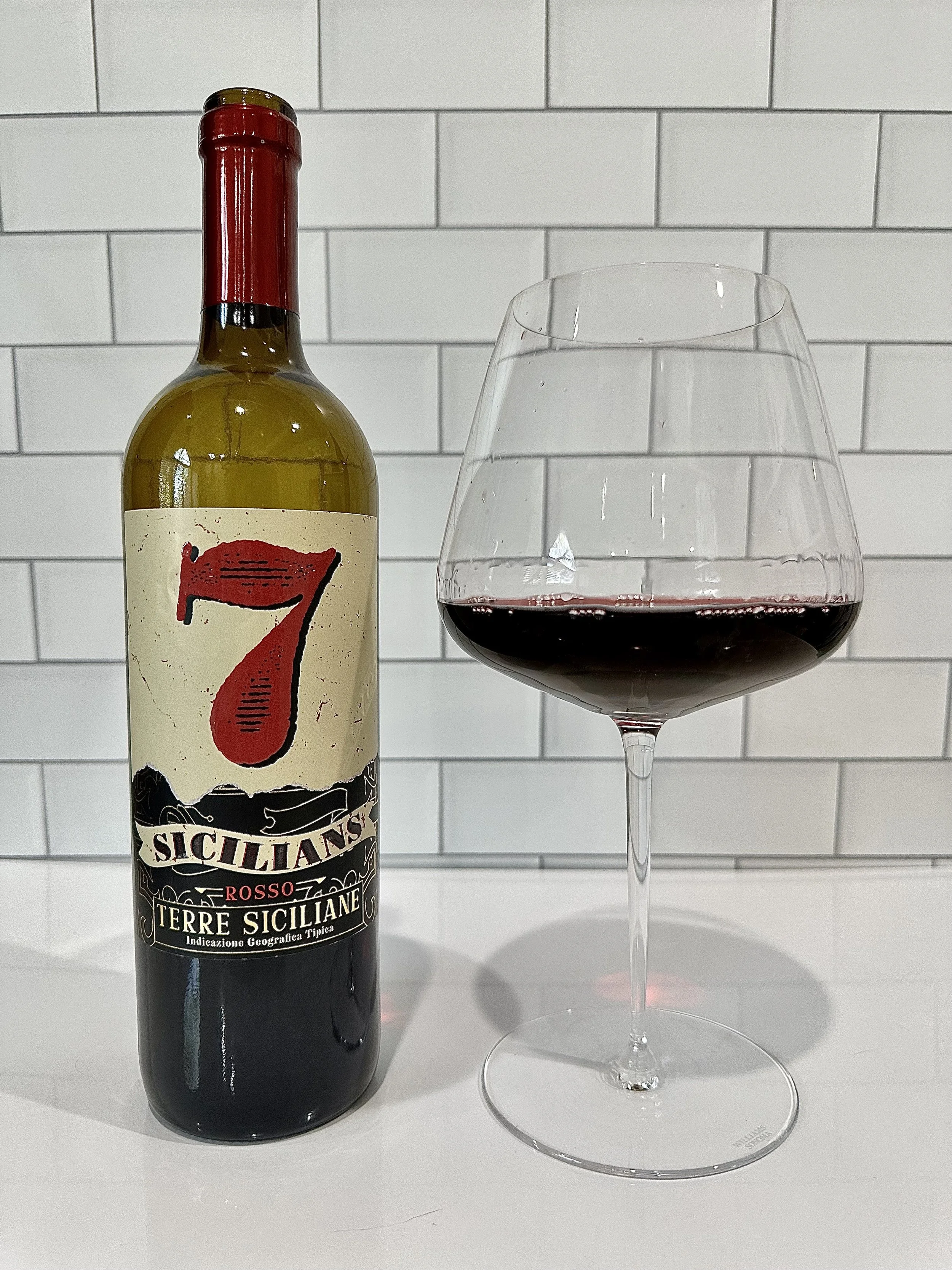 7 Sicilians Rosso Terre Siciliane — Blonde Voyage Nashville