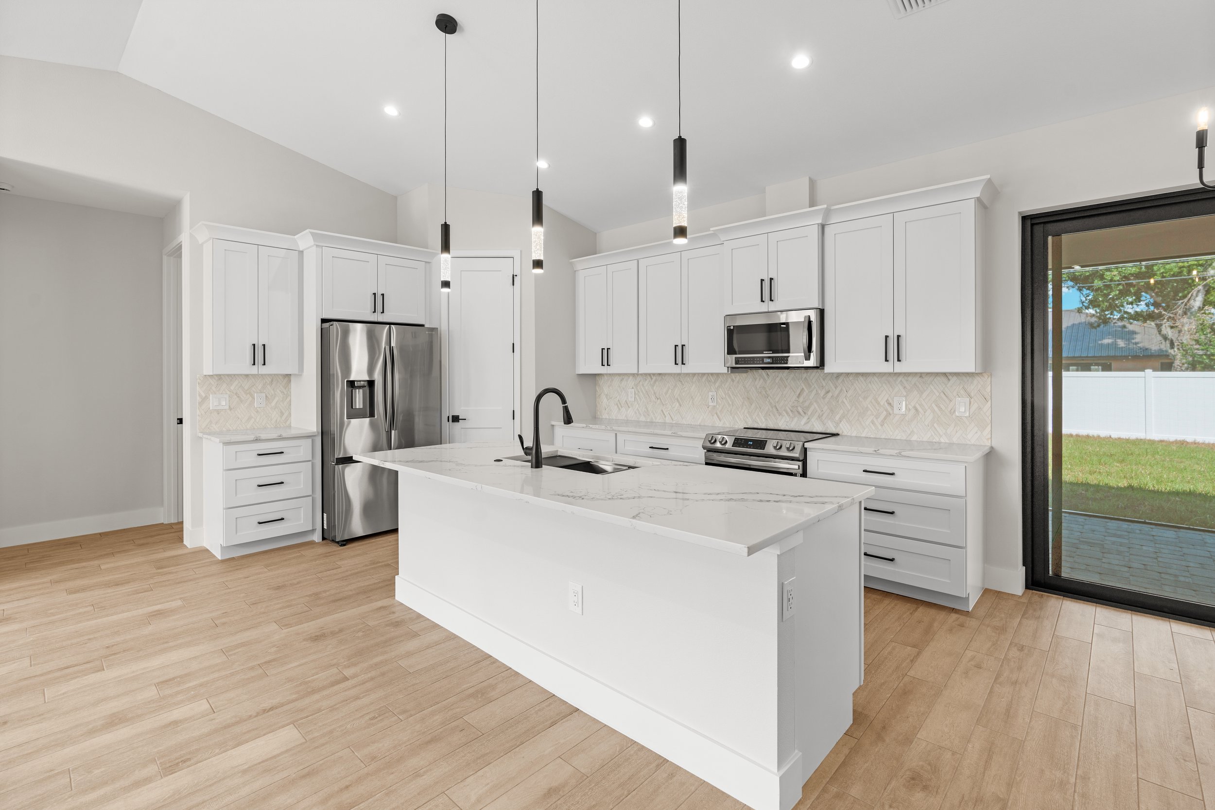 Sunshine Granite and Marble Countertops