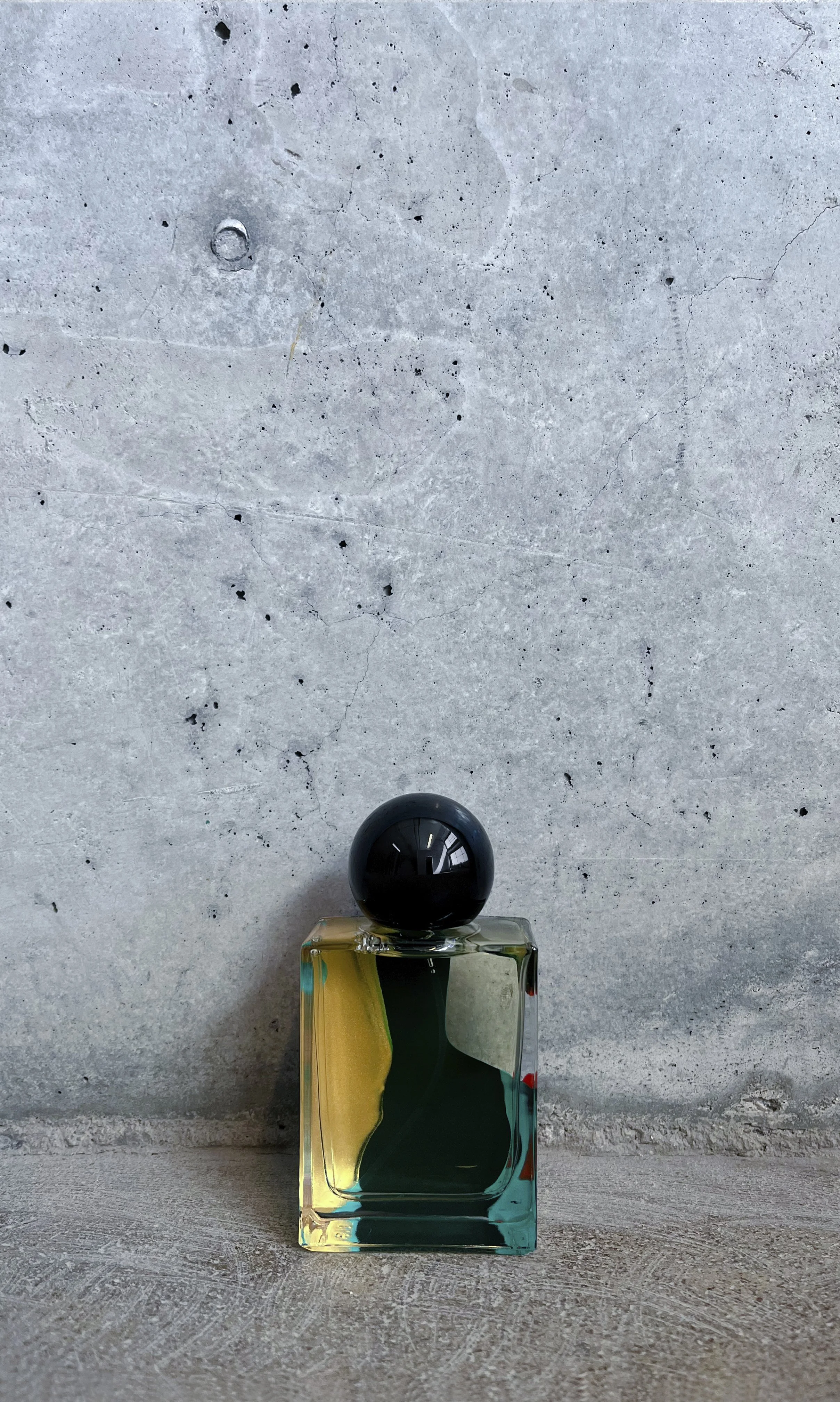FOLIE à PLUSIEURS Perfume