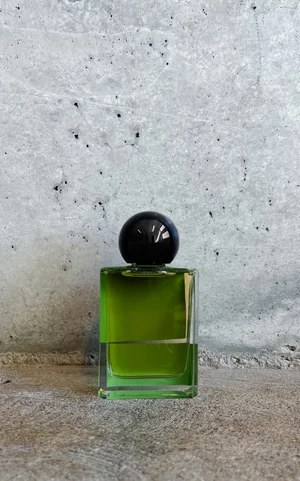 FOLIE à PLUSIEURS Perfume