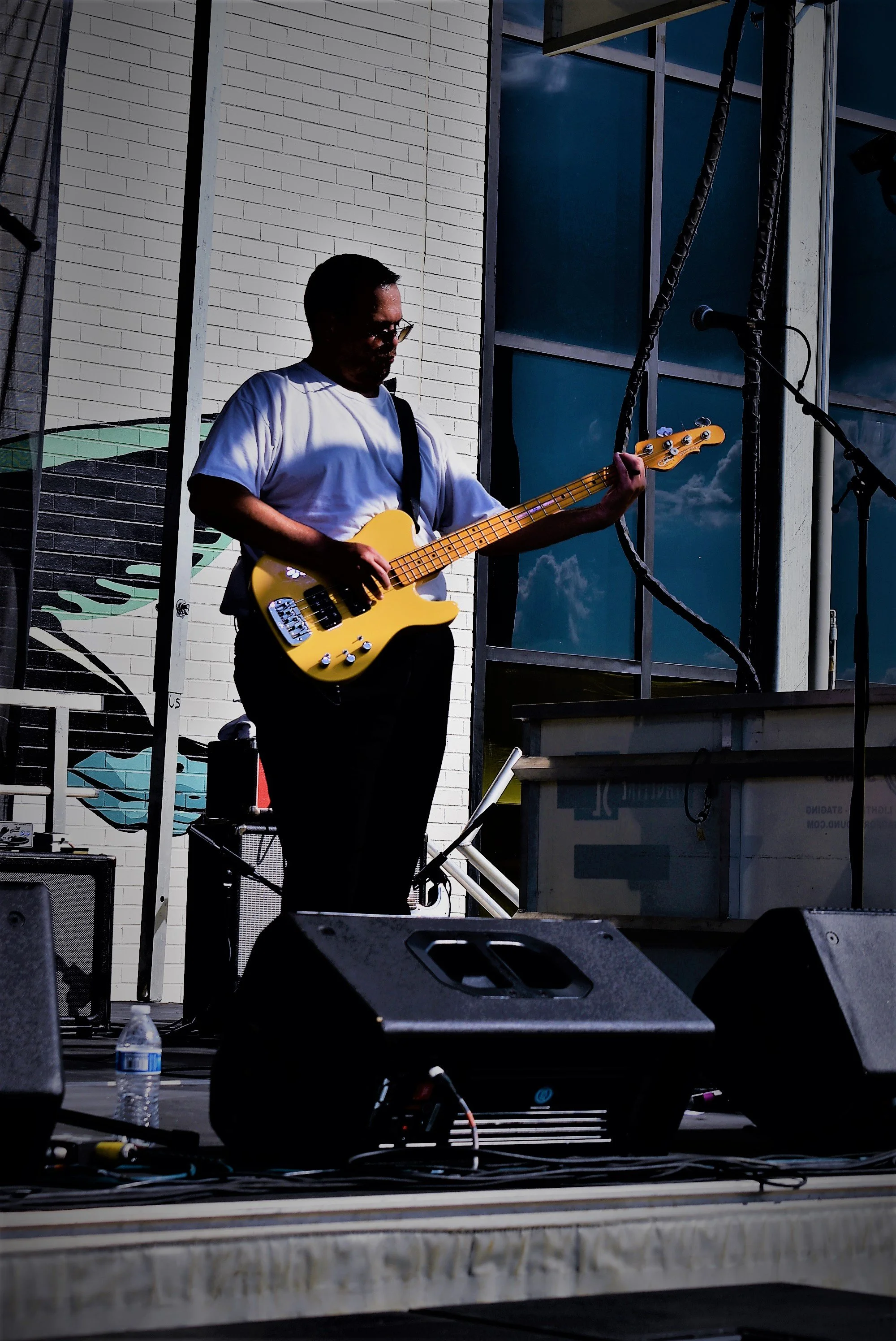 ABOUT & PHOTOS — RED SAMMY