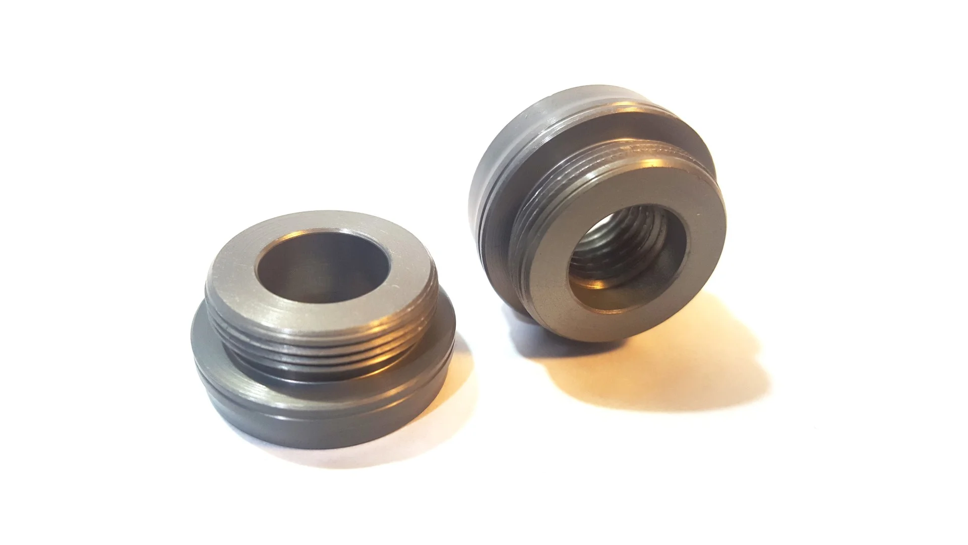 Inserts and axles for 12TA OR 15TA flanged/hooded fork dropouts — TI ...