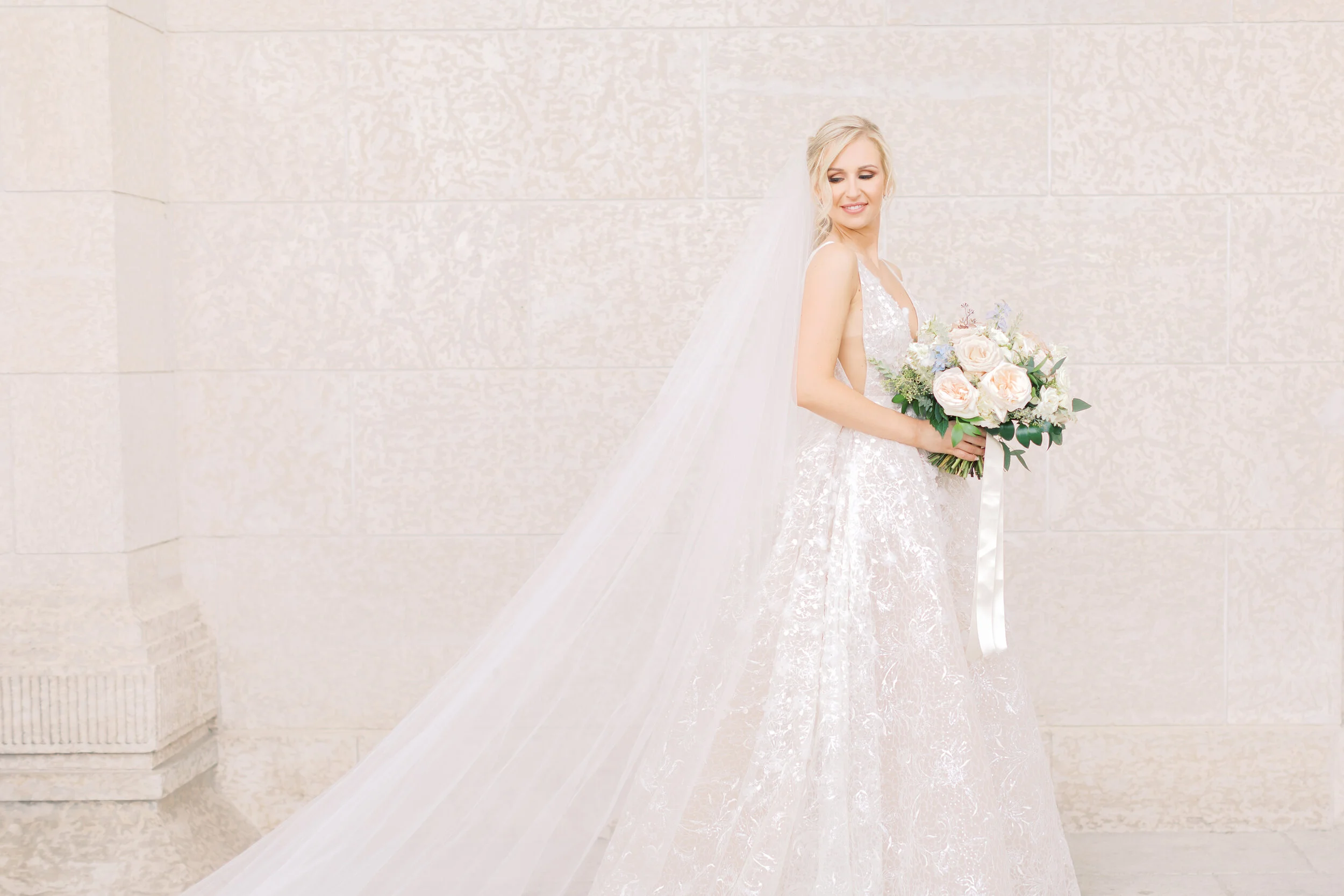 A Primer on Different Wedding Bouquet Shapes | Stone House Creative