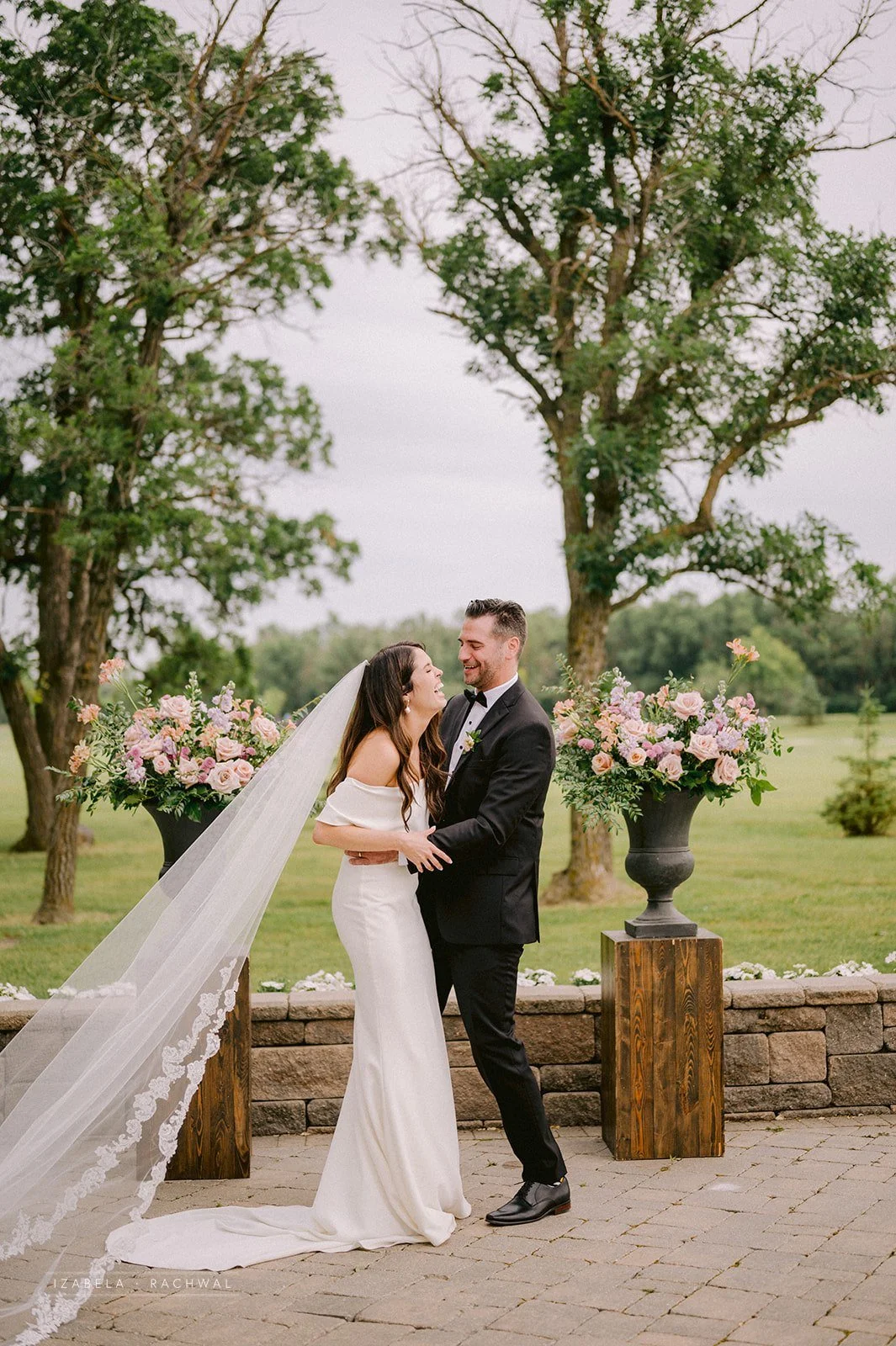 Summer Tent Wedding at Breezy Bend | Stone House Creative
