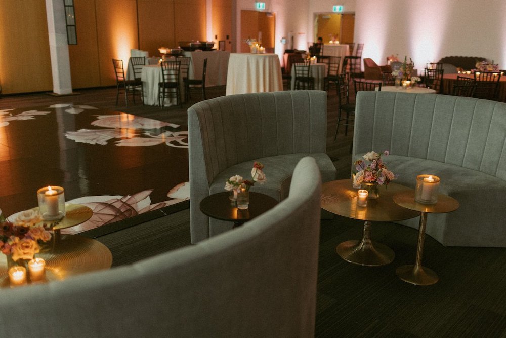 How to Plan a Cocktail Style Wedding Reception | Stone House Creative