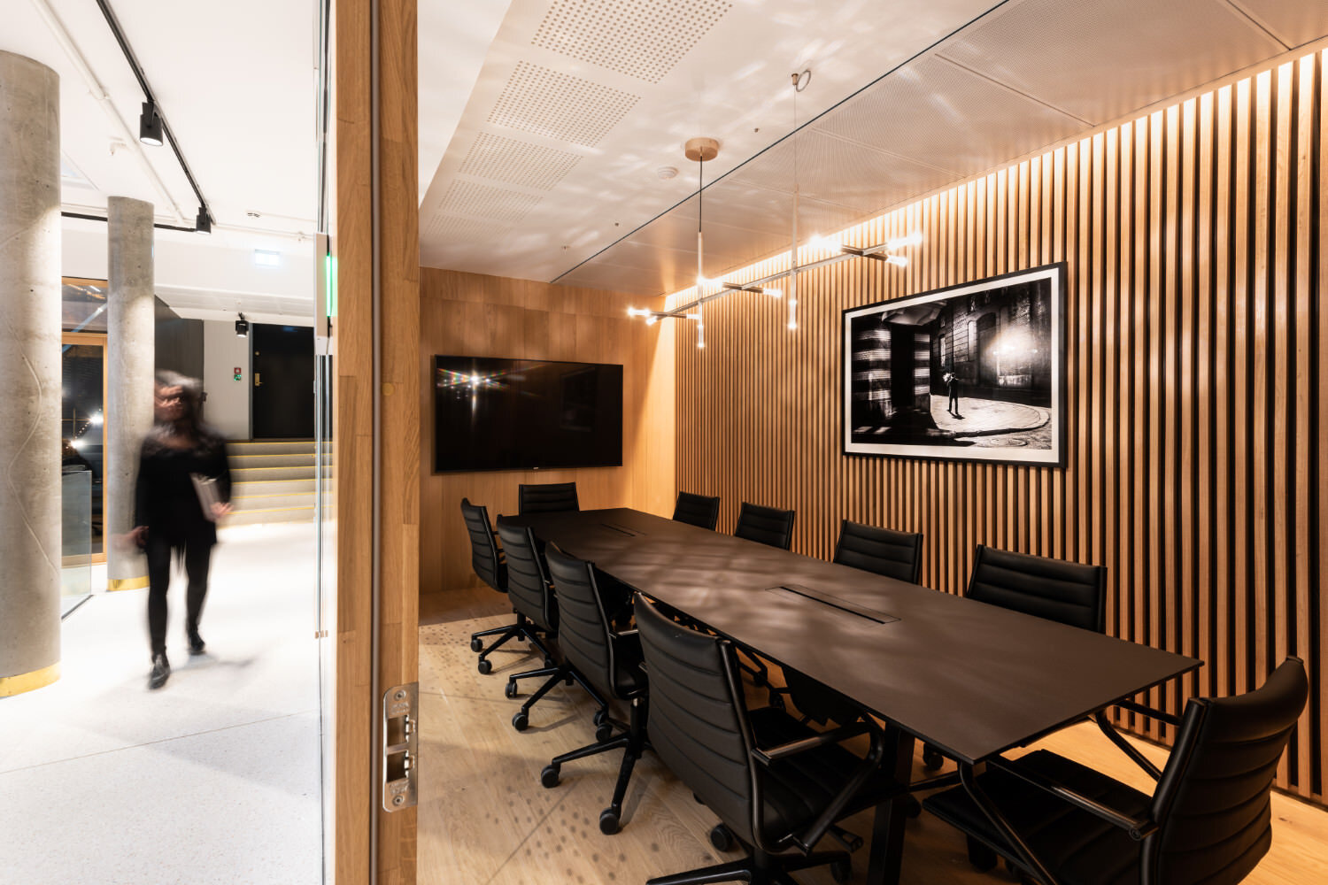 JAX 09-005 — Lake + Wells