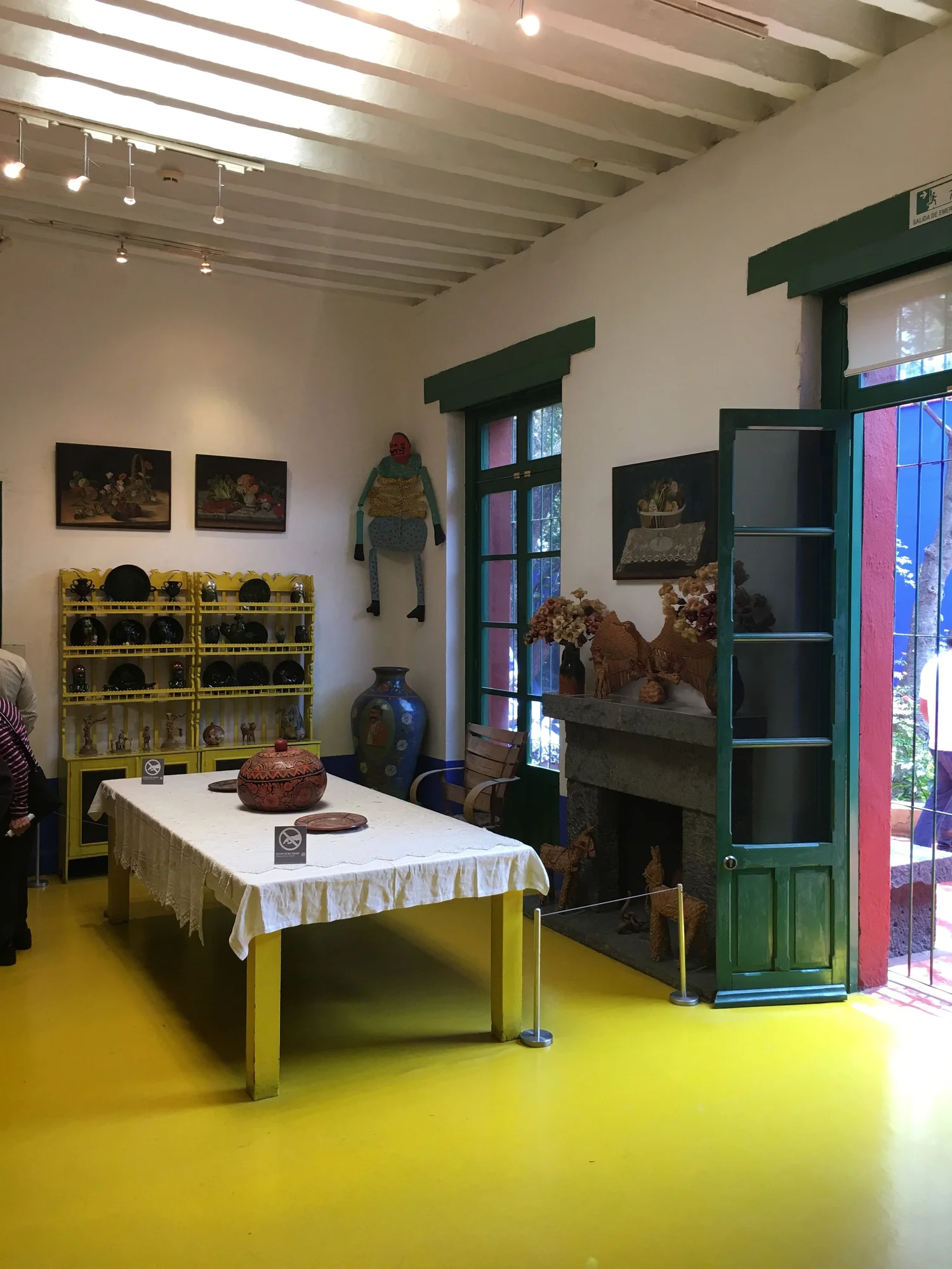 Casa Azul de Frida Kahlo, Mexico City, Mexico — Zoom in museums