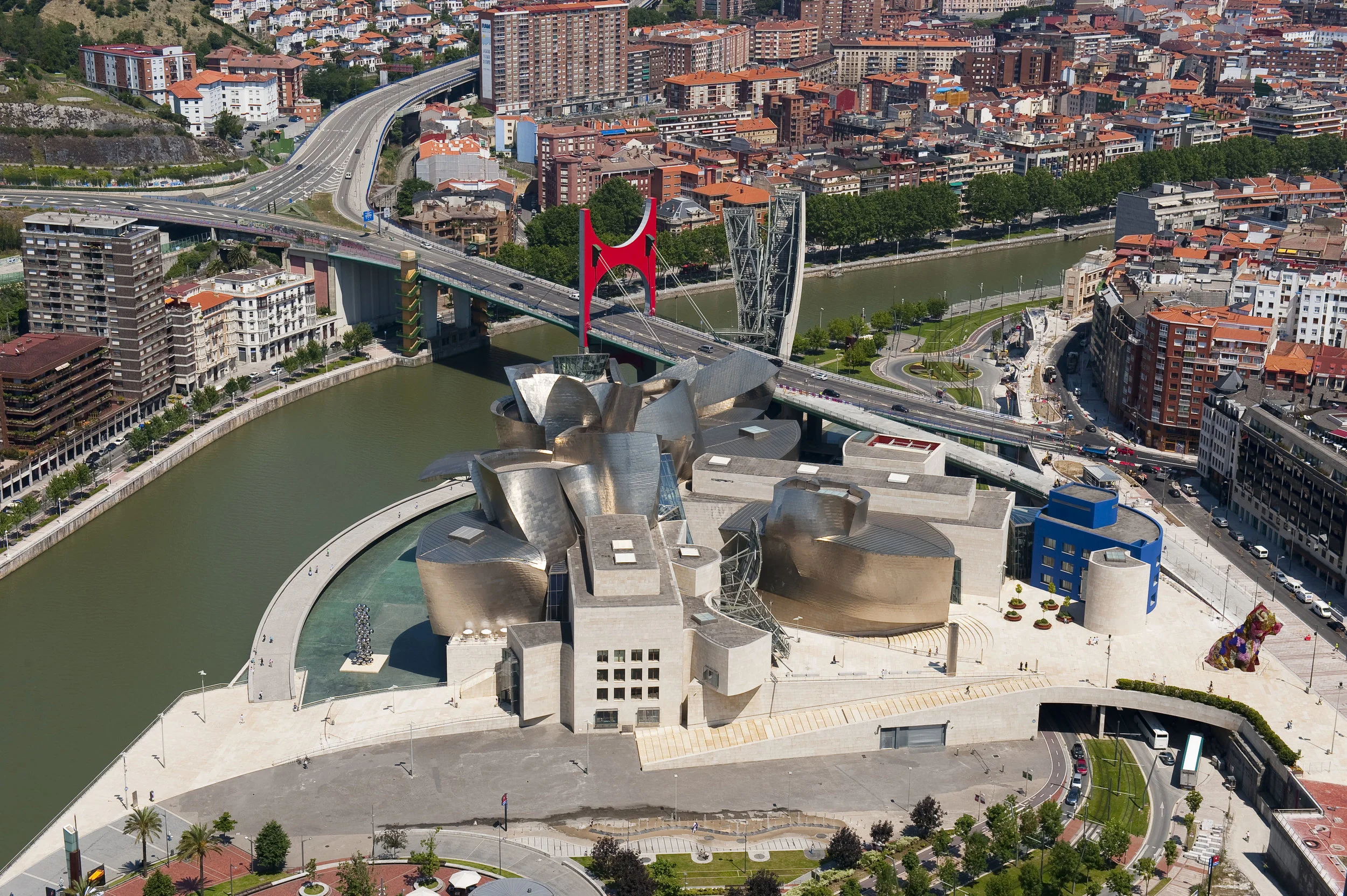 Museo Guggenheim Bilbao — Zoom in museums