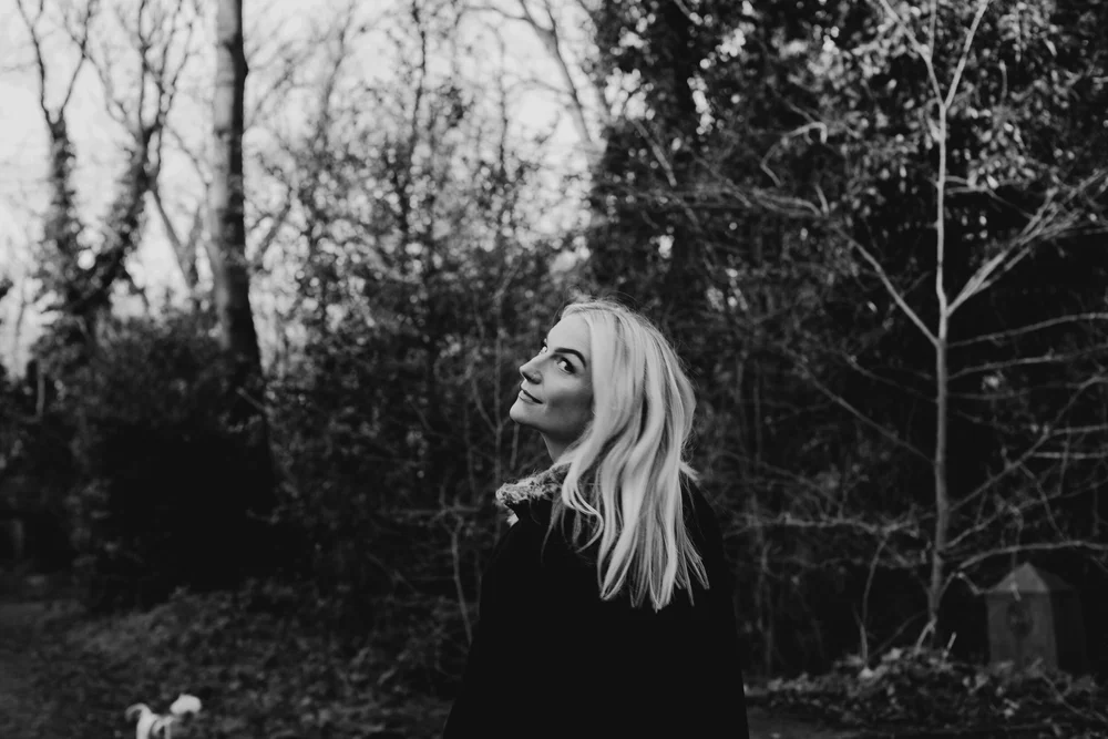 About Anna Lyons — Life. Death. Whatever.