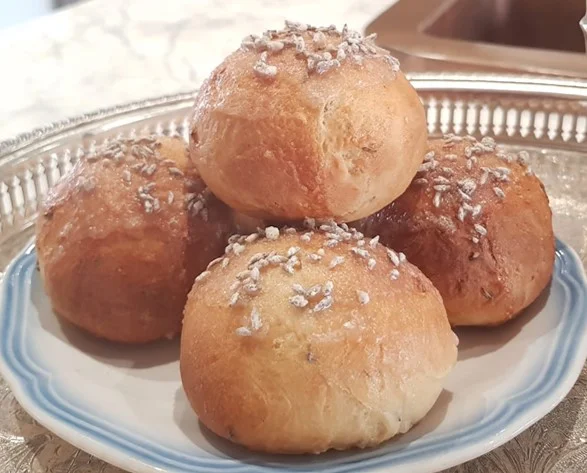Issue 56: Jane Austen's Bath Buns - Our Family Recipe — Jane Austen ...