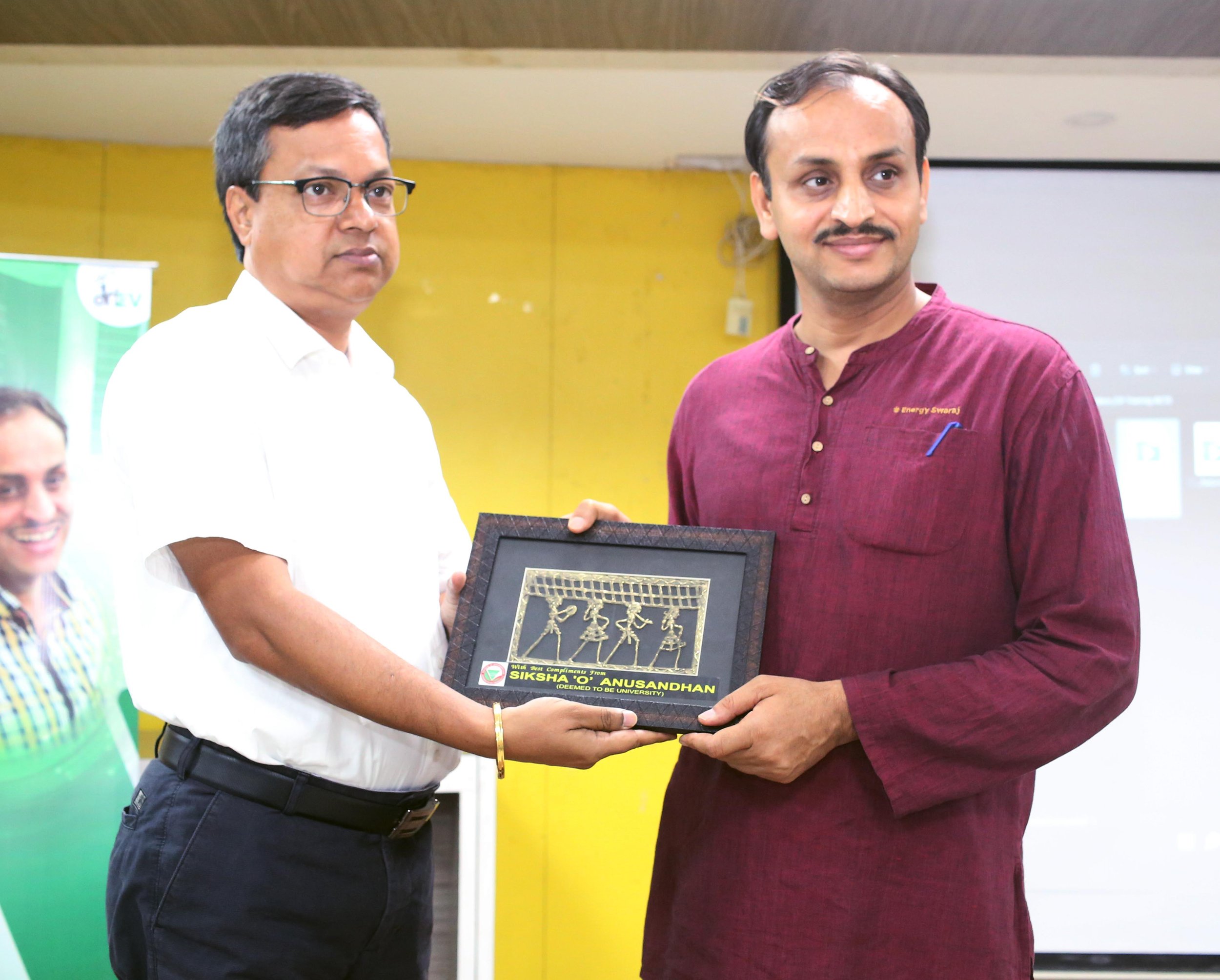 India needs to switch over to solar energy: Prof Solanki — SOA | SIKSHA ...