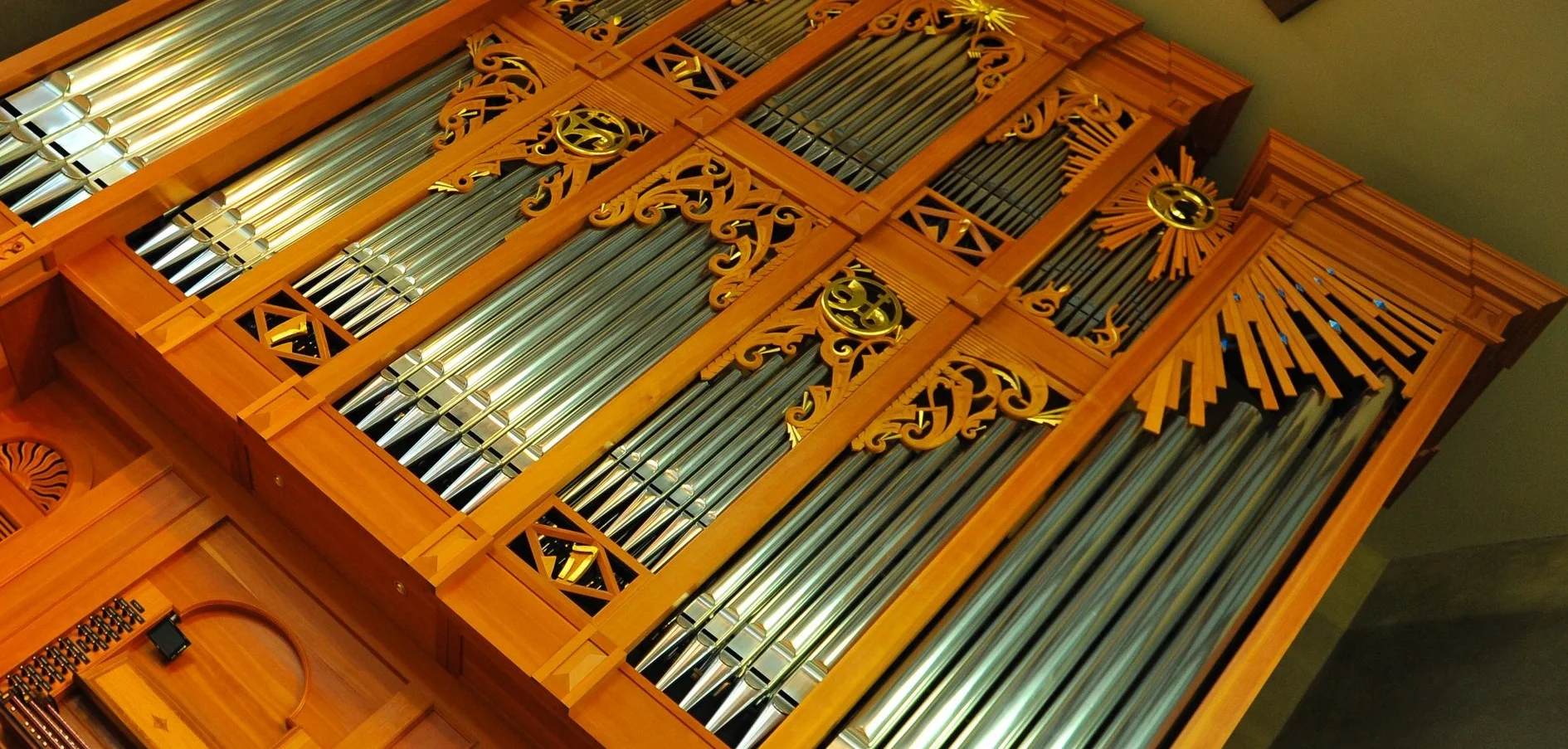 Richard, Fowkes & Co Organ — Pinnacle Presbyterian Church