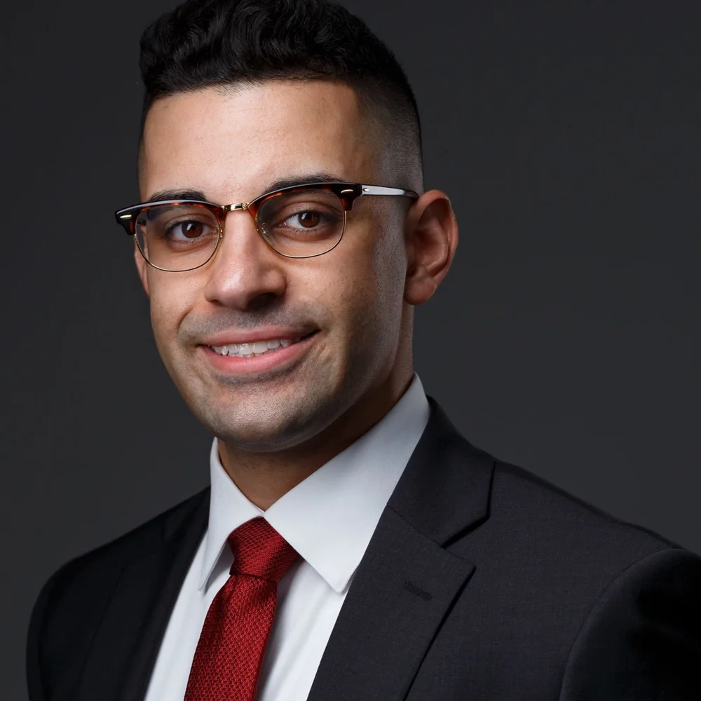 PREMIER HEADSHOTS | Voted Best Photographer in Milwaukee