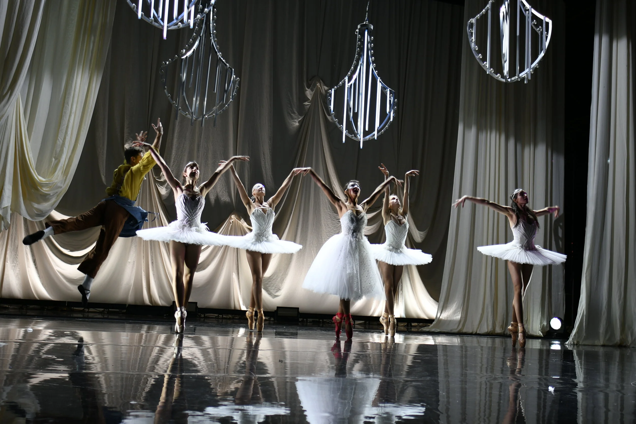 LES SOULIERS ROUGES lessouliersrouges