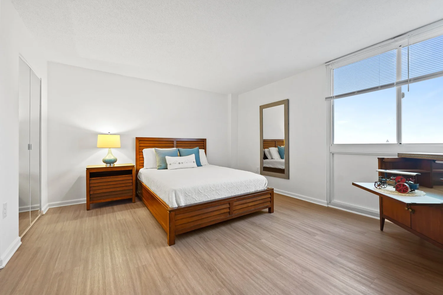 Floor Plans and Pricing for Landmark Towers — L&M Management