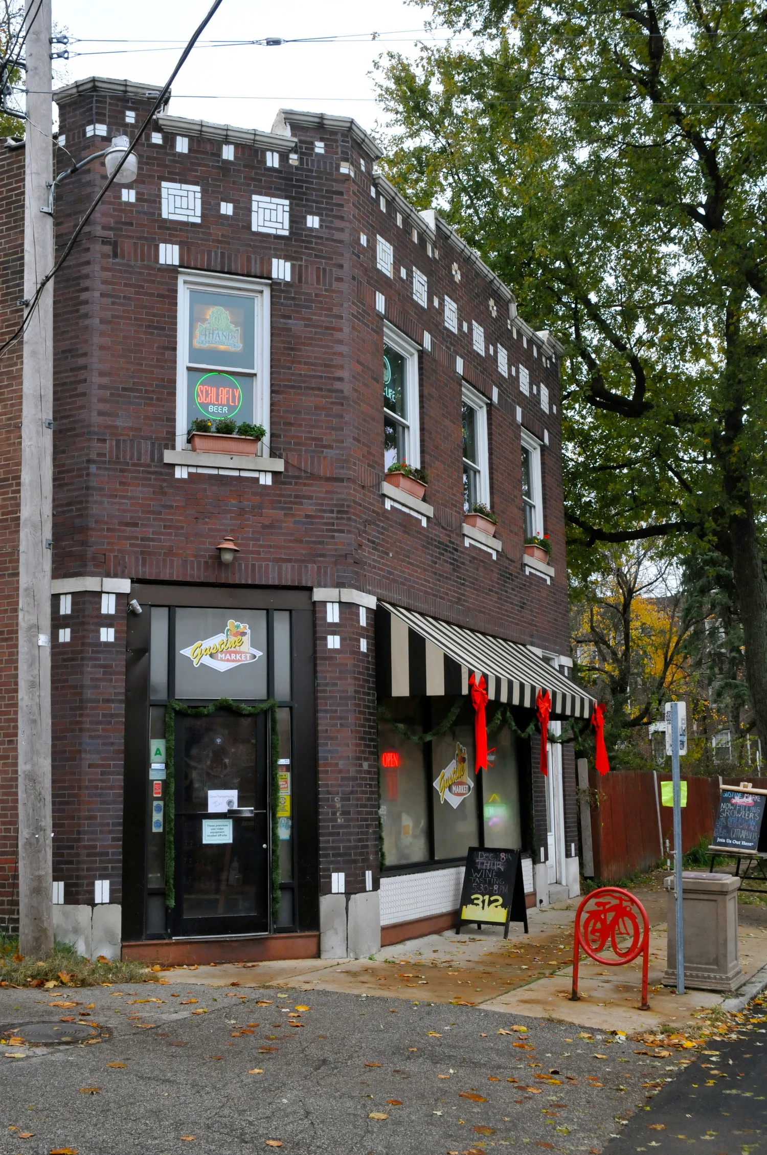 Chains in the City: Is Your High Horse Beneath You? — St. Louis City Talk