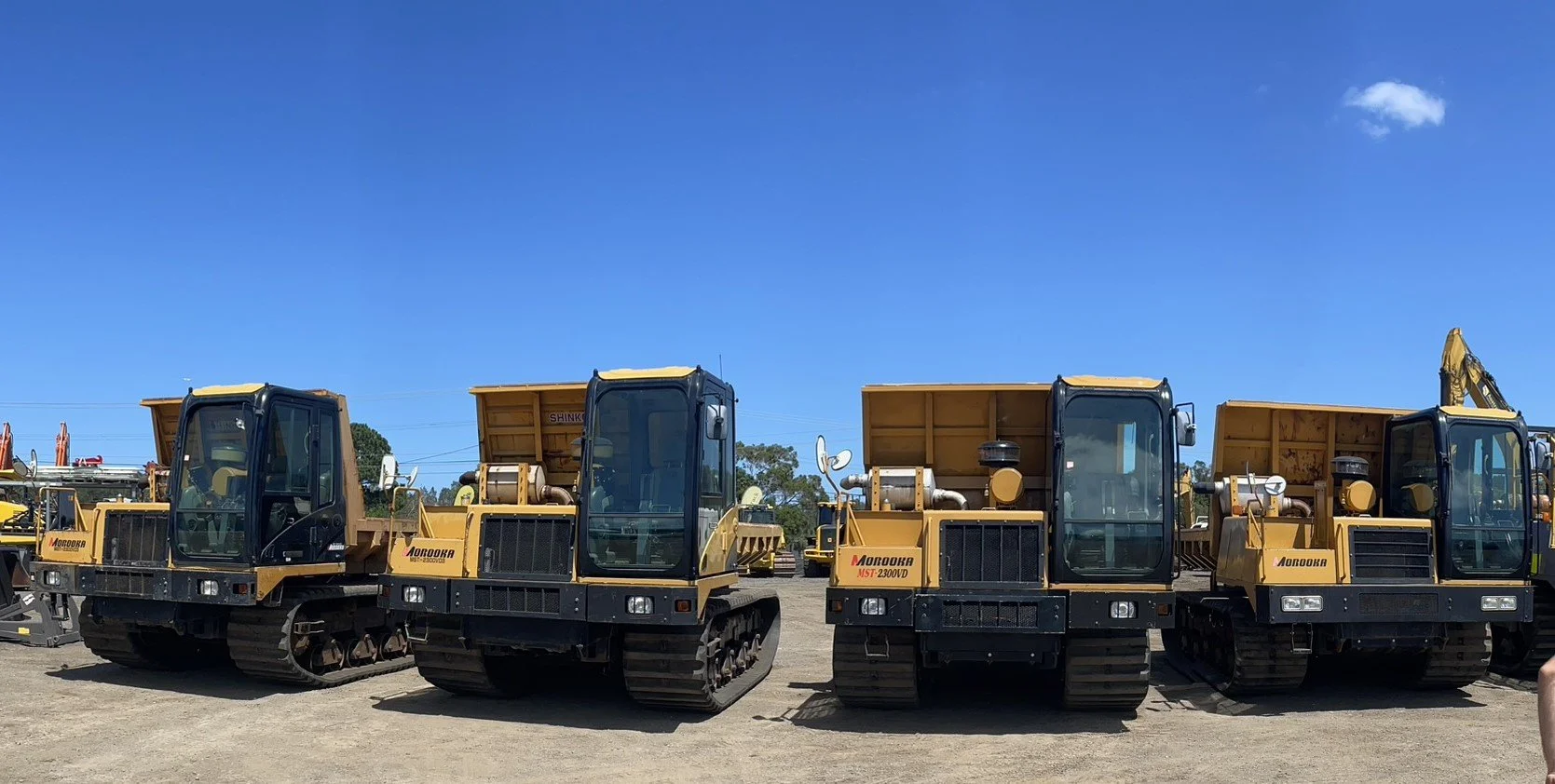 Morooka MST-2300VD, MST2200VD $150,000 + GST Hitachi CG11 Track Dumper ...
