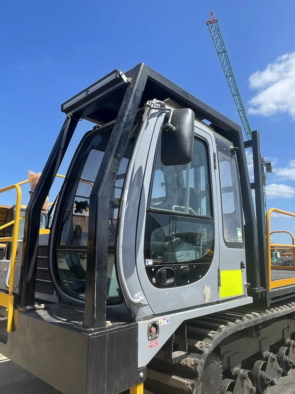 Morooka MST-2300VD, MST2200VD $150,000 + GST Hitachi CG11 Track Dumper ...