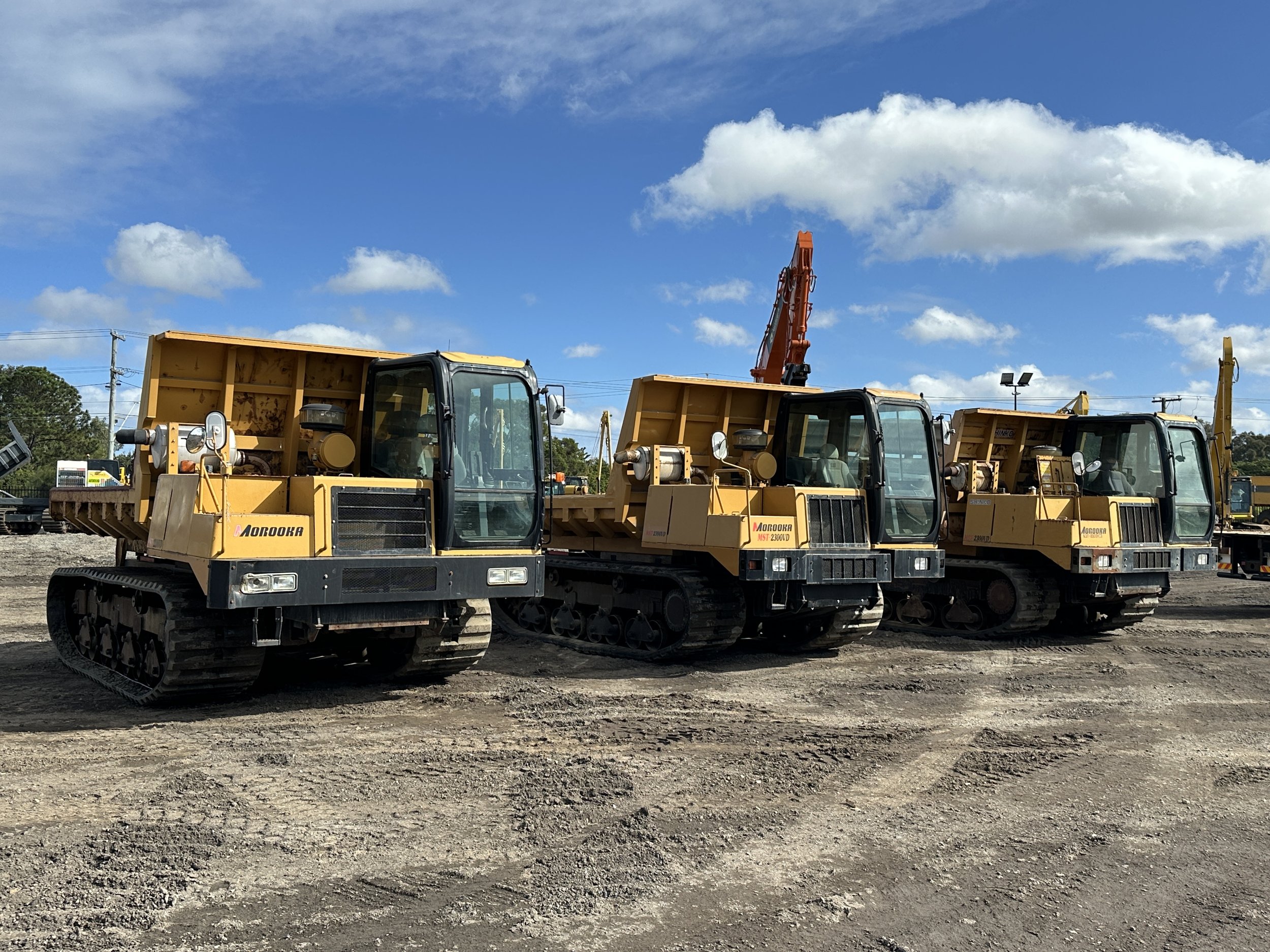 Morooka MST-2300VD, MST2200VD $150,000 + GST Hitachi CG11 Track Dumper ...
