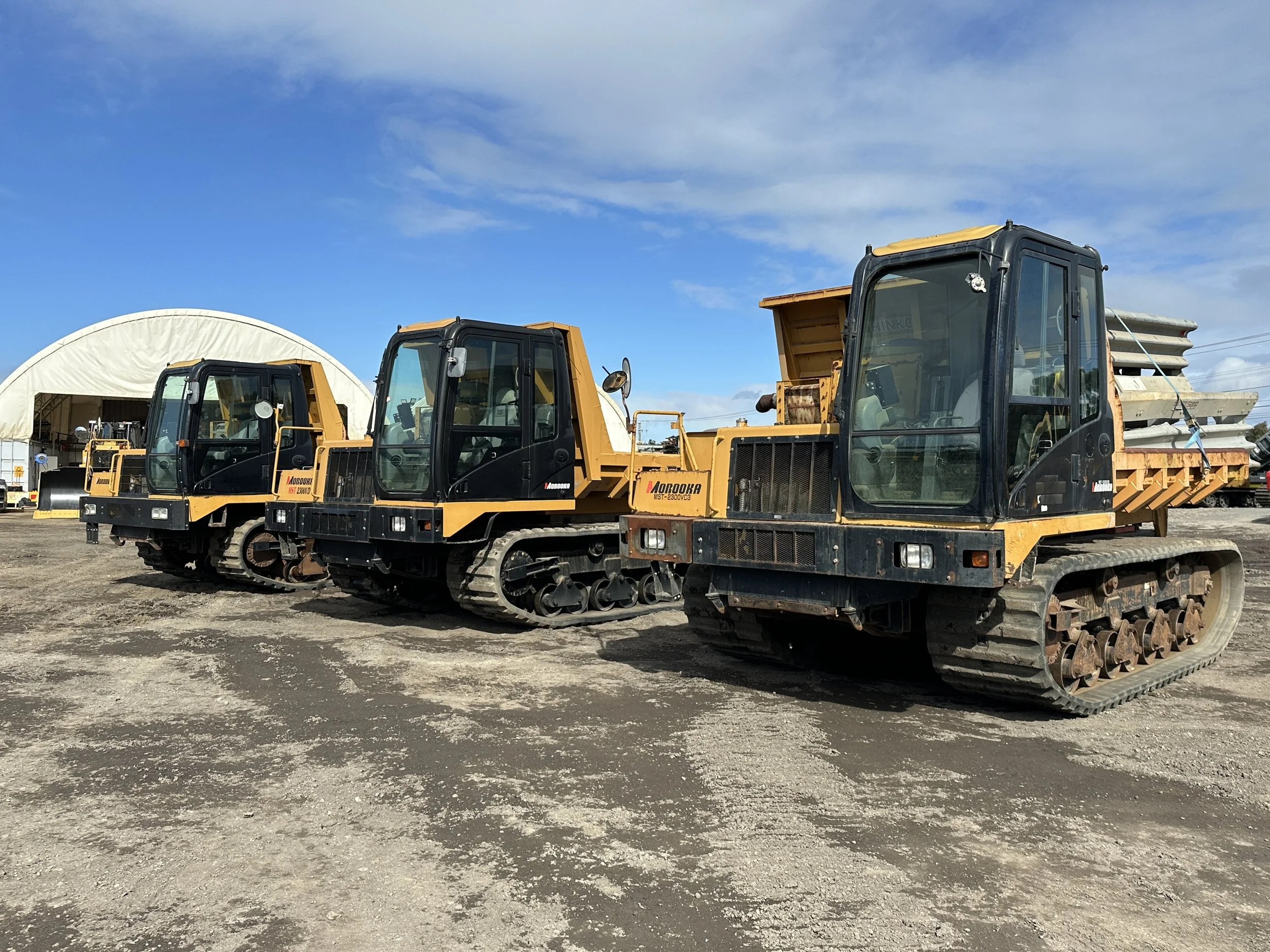 Morooka MST-2300VD, MST2200VD $150,000 + GST Hitachi CG11 Track Dumper ...