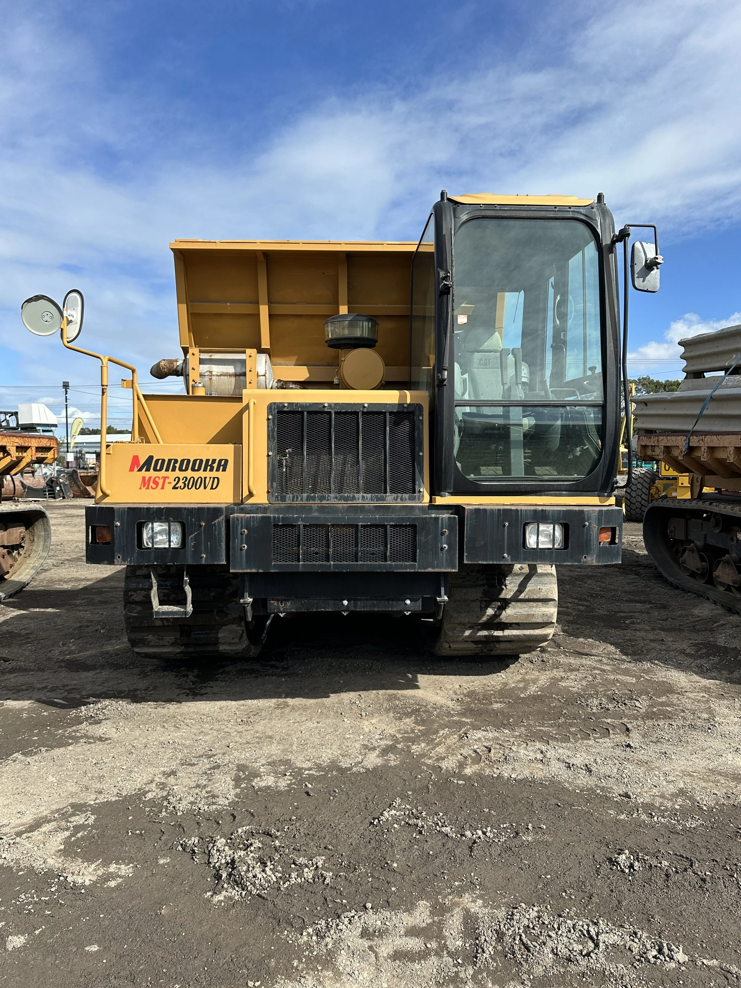 Morooka MST-2300VD, MST2200VD $150,000 + GST Hitachi CG11 Track Dumper ...