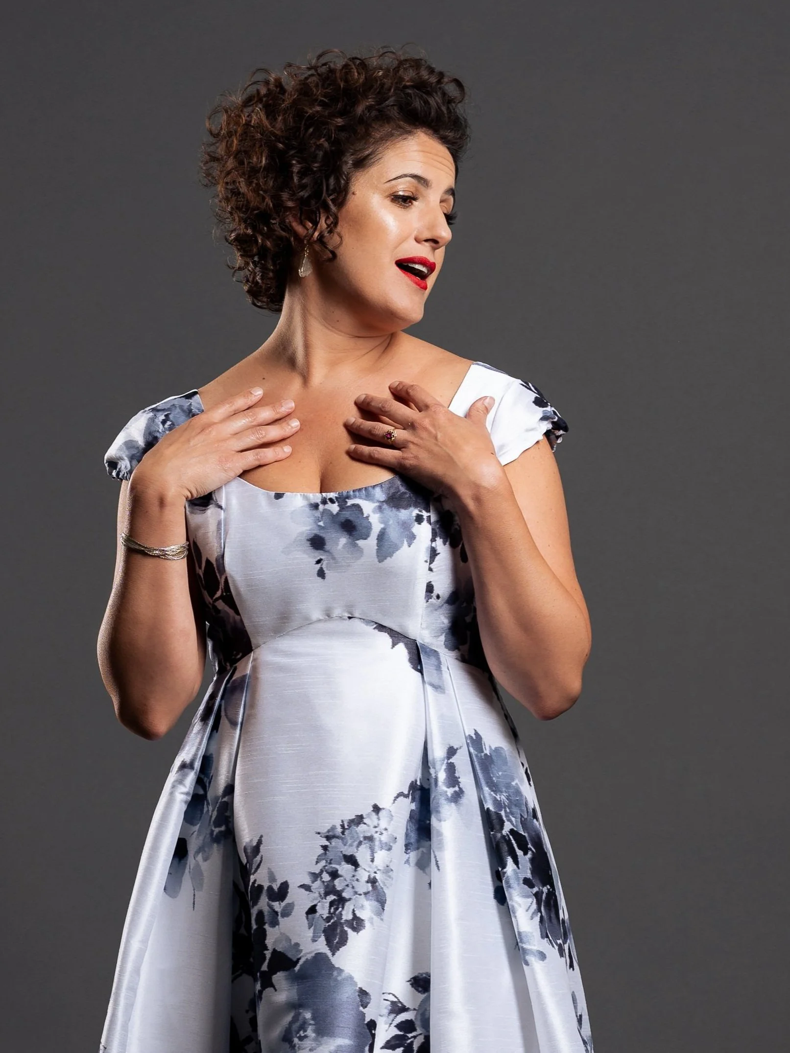 Biography — ANN MOSS soprano