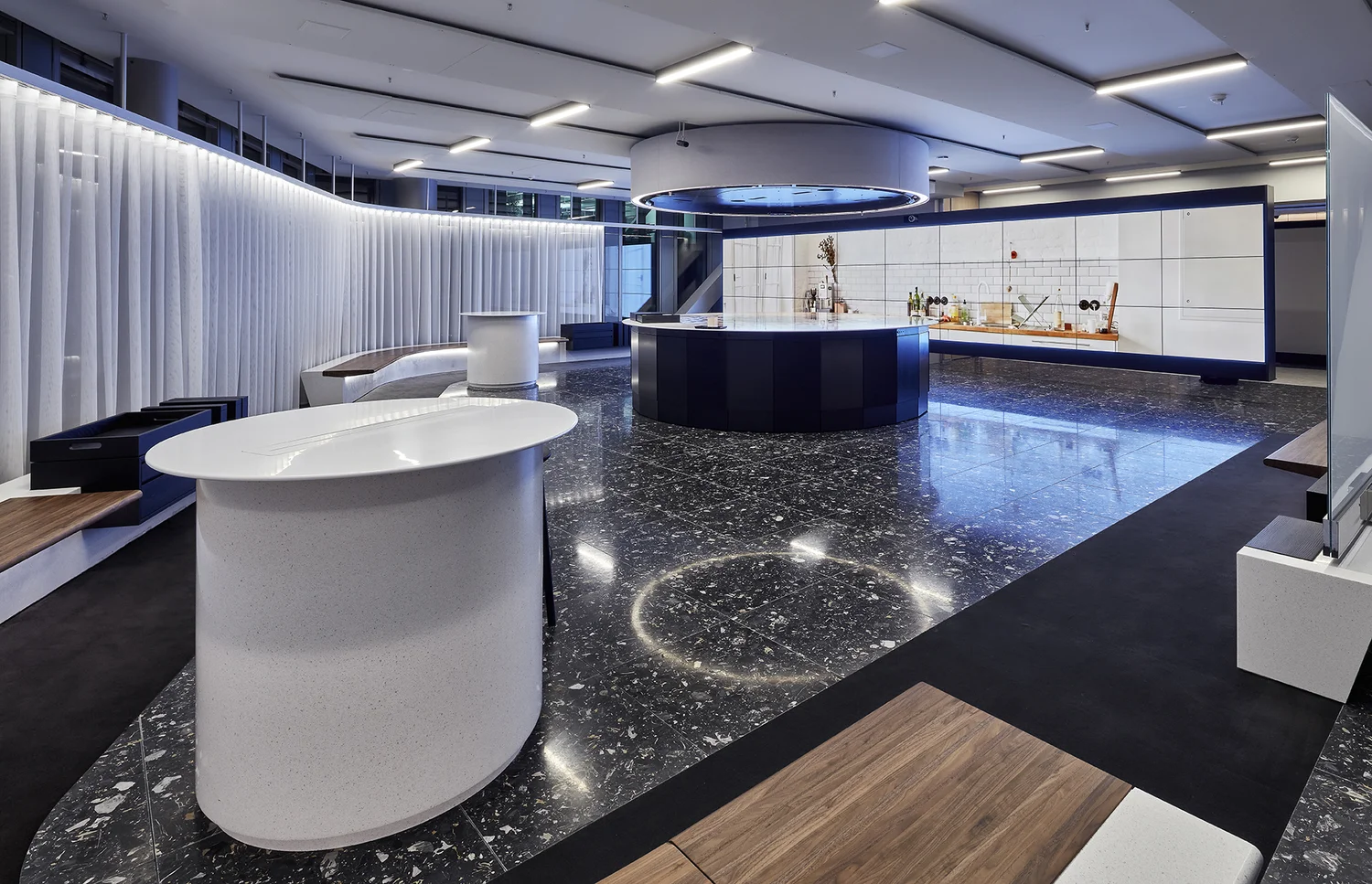 IBM HEADQUARTERS — SEAM