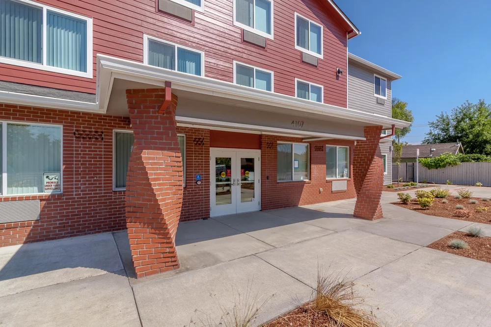 Redwood Crossings — Salem Housing Authority
