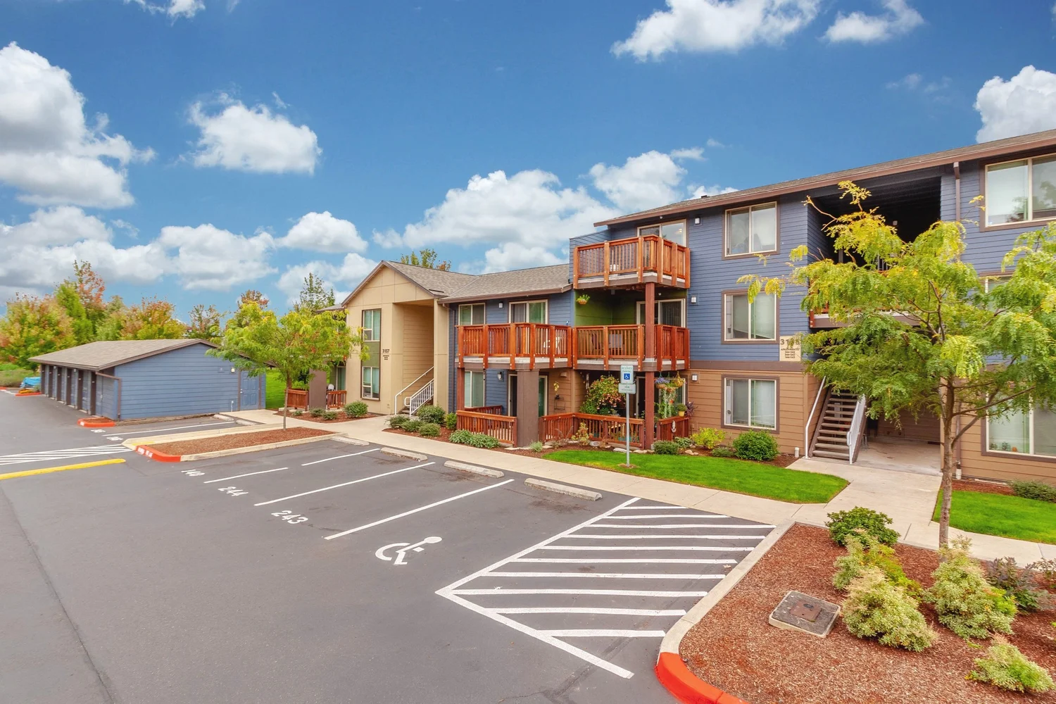 Parkway East & West — Salem Housing Authority