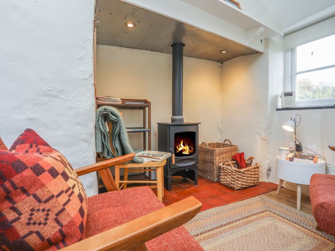 Ffrwd Cottage, Bodorgan, Anglesey — Hand Picked Secluded, Remote and ...
