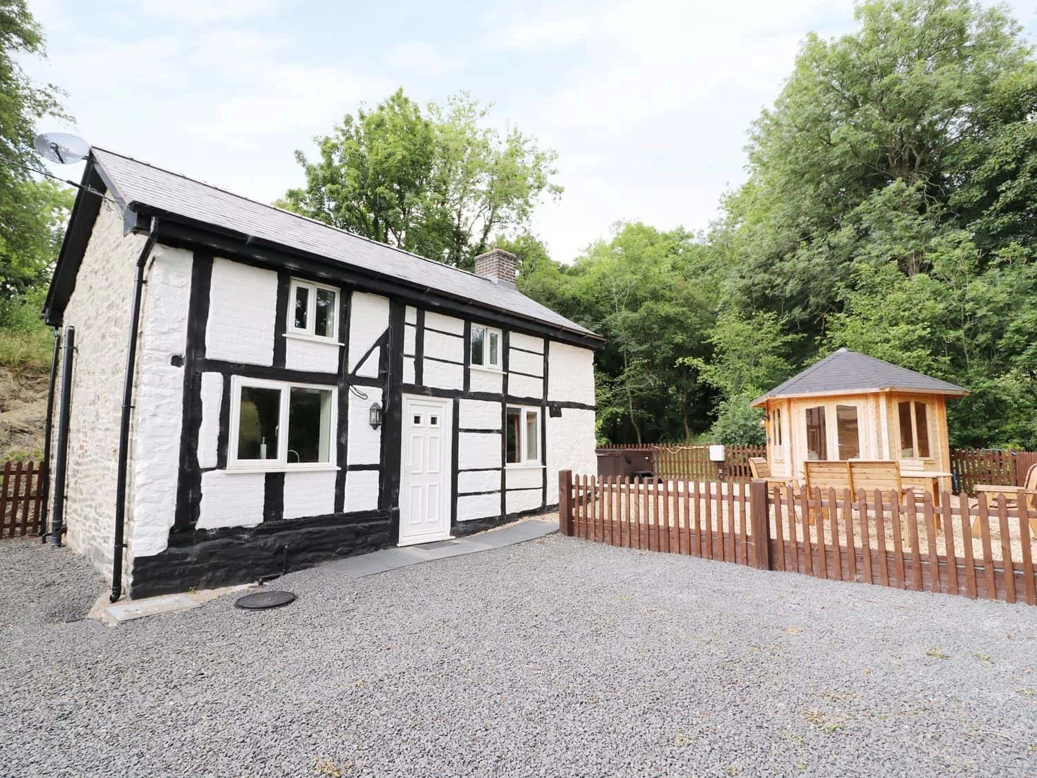 Little Mill, Welshpool, Powys — Hand Picked Secluded, Remote and ...