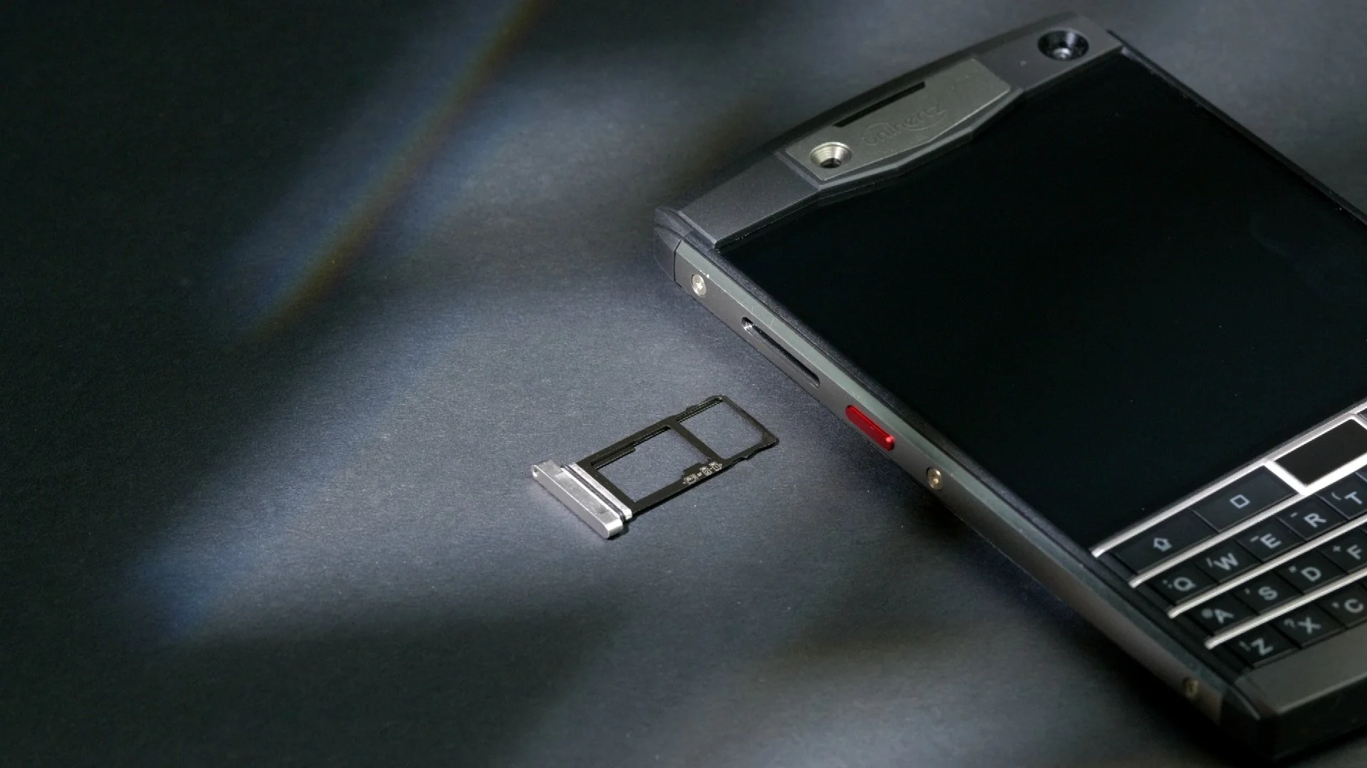 Y2K NOSTALGIA AT ITS FINEST: A LOVE LETTER TO KEYBOARD PHONES — sabukaru