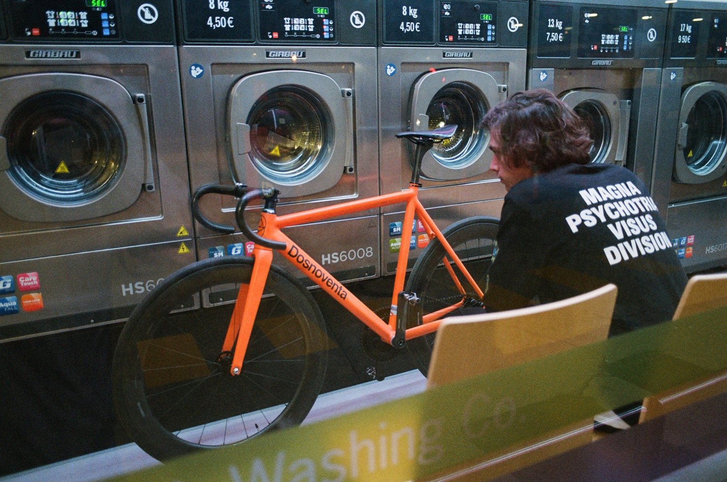 The Fixie Phenomenon: Dosnoventa’s Love Story with Japan — sabukaru